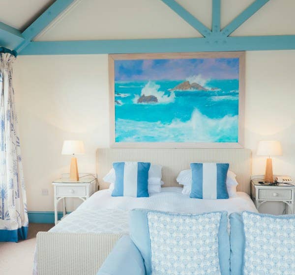 22 Beautiful Colors That Pair Perfectly With Light Blue - Parade Home ...