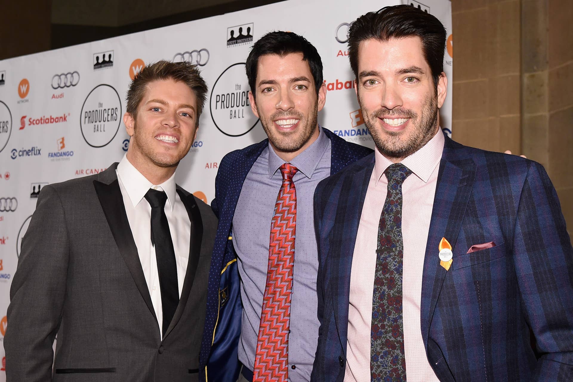 Who are Jonathan & Drew Scott? 31 Property Brothers Facts - Parade Home ...