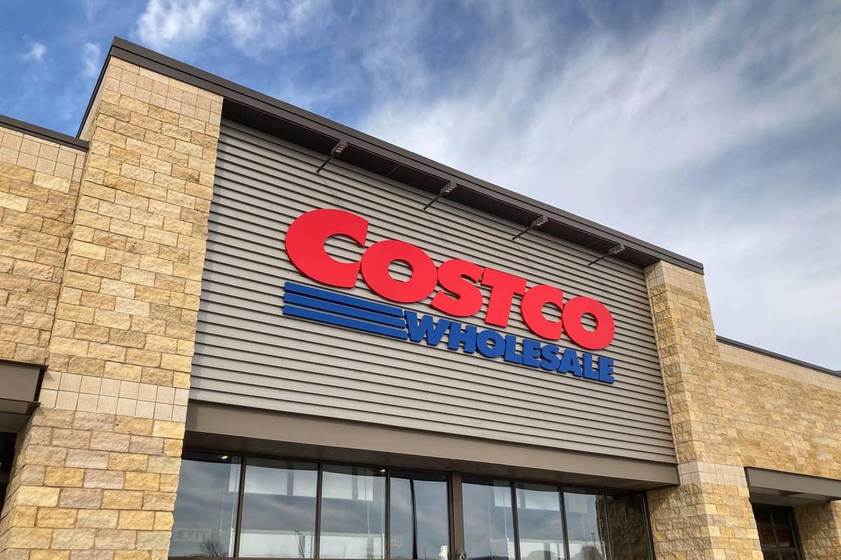 Costco Is Selling Hello Kitty and Stitch Pyrex Containers - Parade Home ...