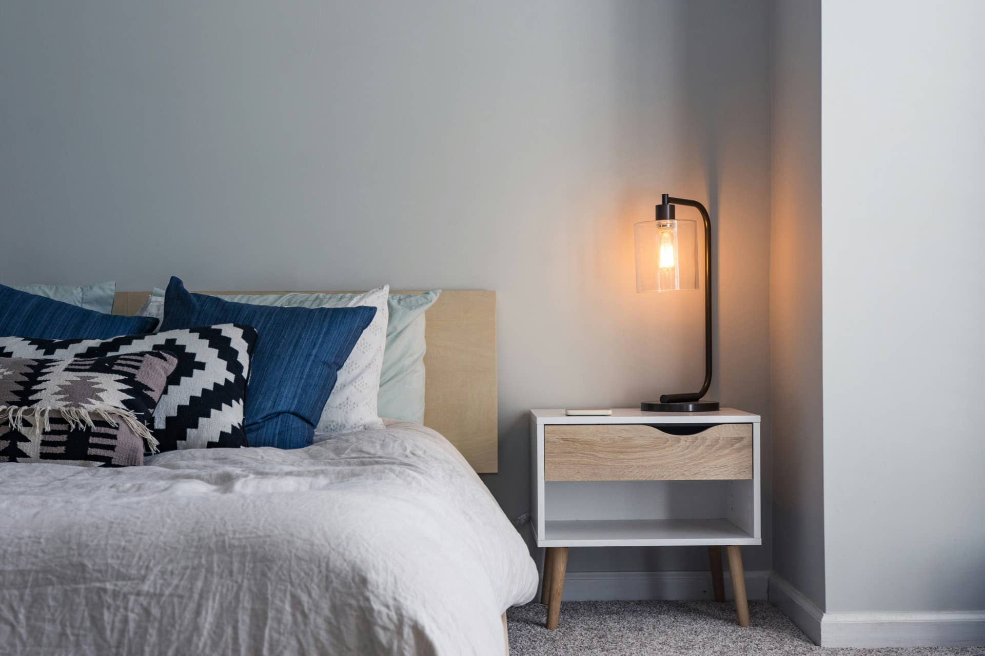 25 Bedroom Organization Ideas for a Neat and Serene Space in 2025 ...