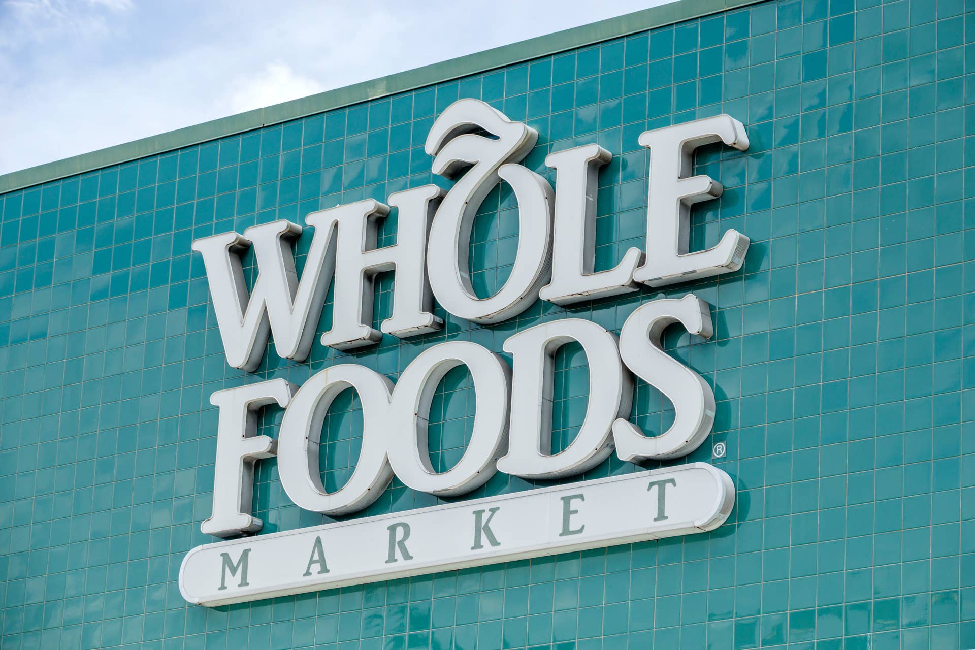 Whole Foods Is Now Selling Its Own Canvas Mini Totes - Parade Home & Garden
