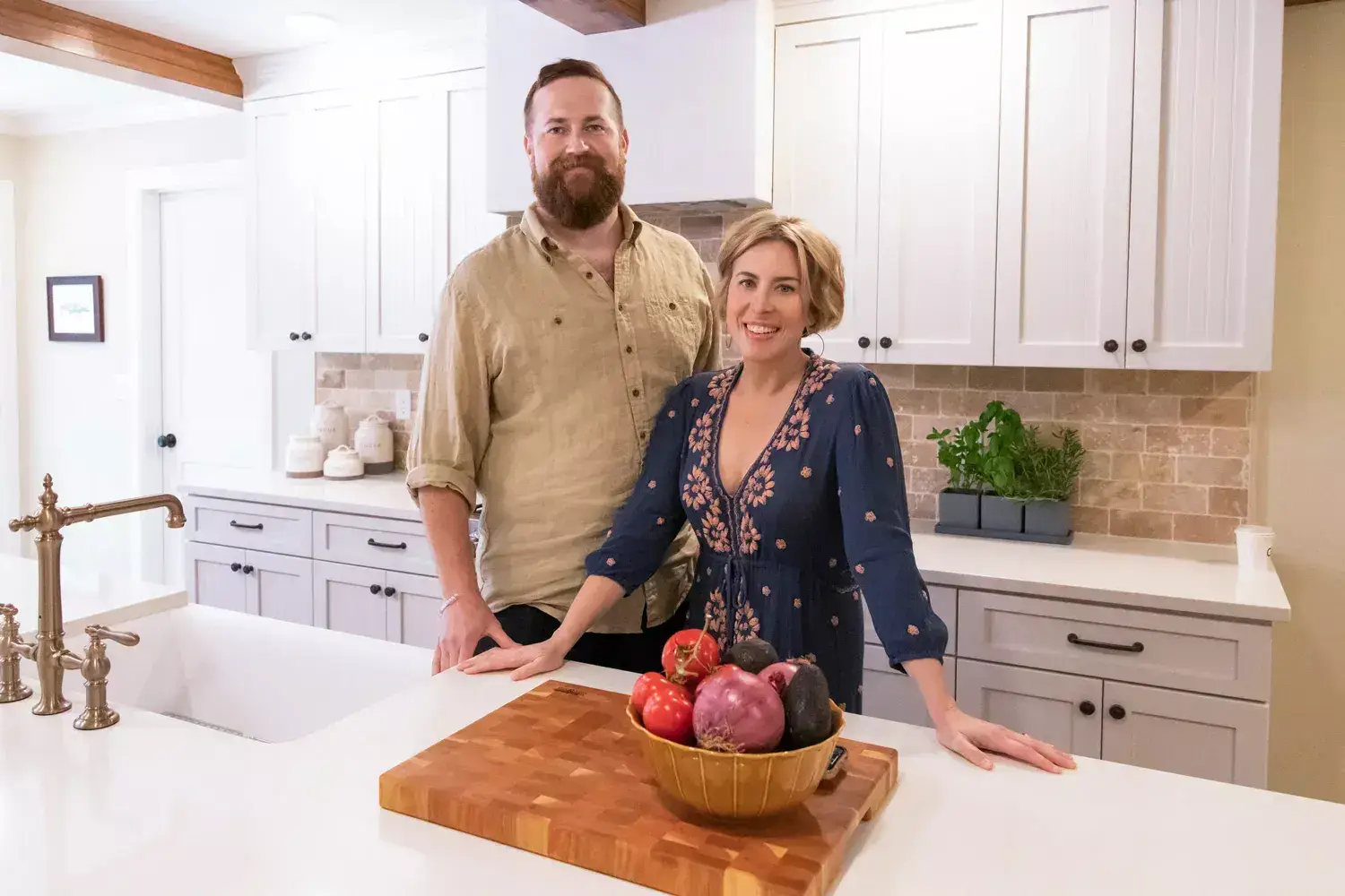 Who Are Ben and Erin Napier? All About the HGTV 'Home Town' Heroes ...