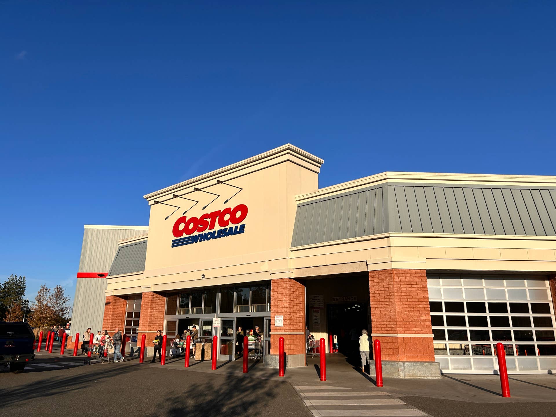 Costco Fans Are Going Wild for New Giant Faux Olive Tree - Parade Home ...