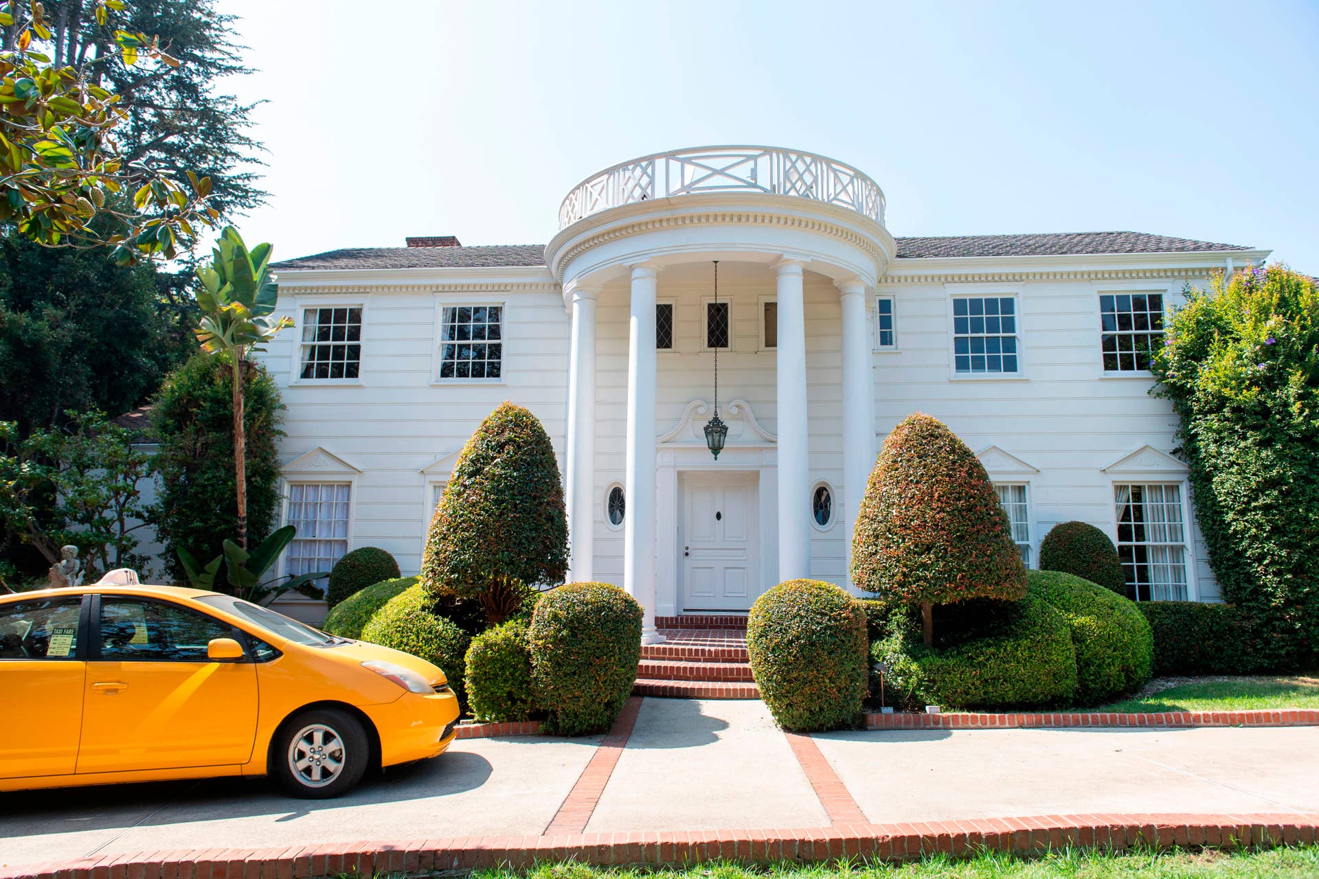 Johnny and Joanna Carson's Former LA Mansion on Sale for $40 Million ...
