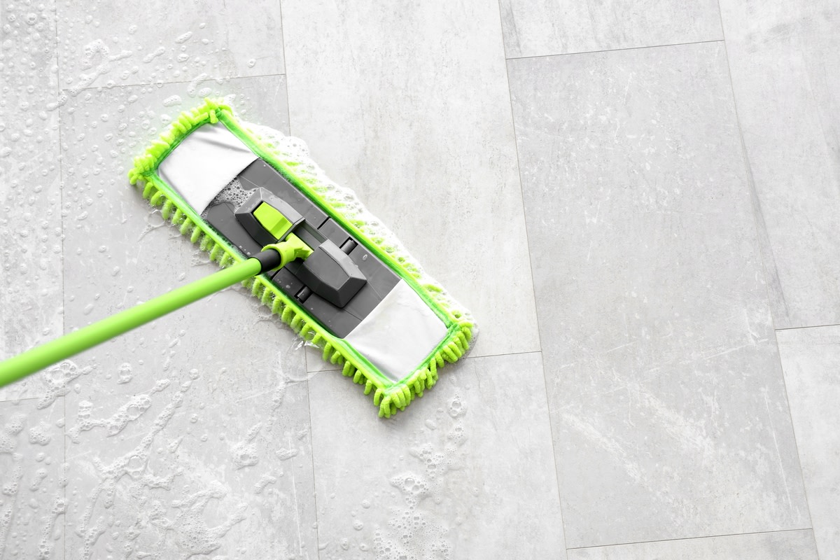 Keep Your Home Smelling Fresh & Clean With These Easy Cleaning Hacks—No ...