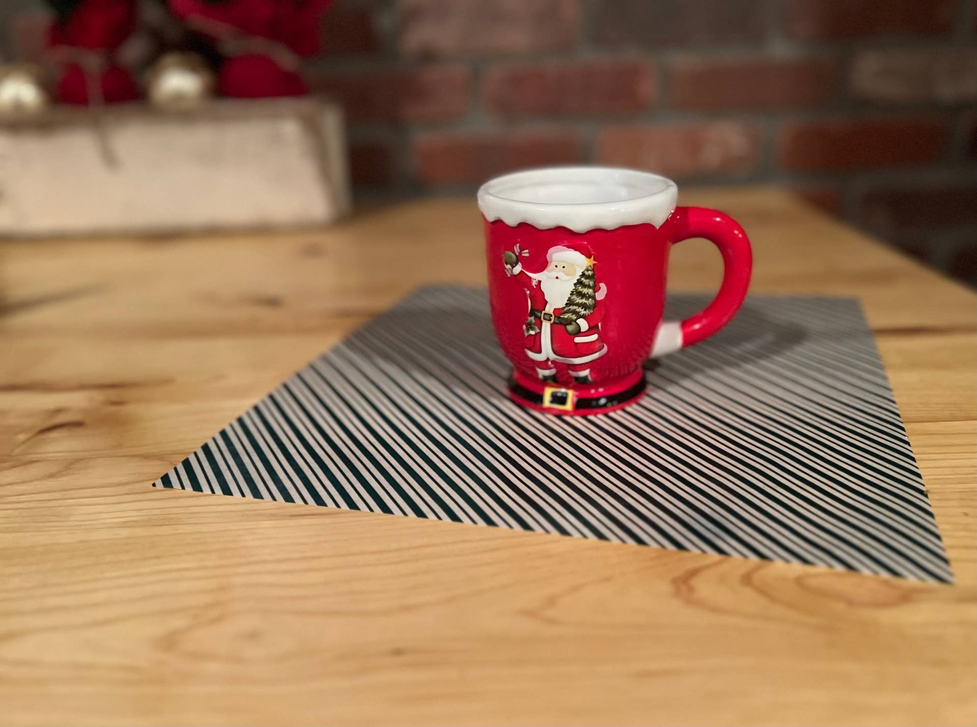 How To Wrap a Mug - Parade Home & Garden