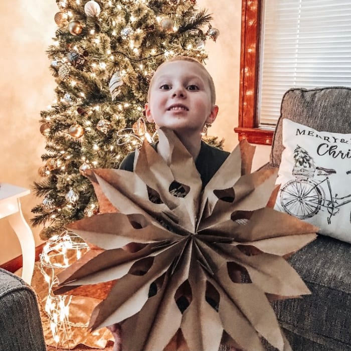 30 Christmas Tree Topper Ideas to Elevate Your Holiday Decor - Parade ...