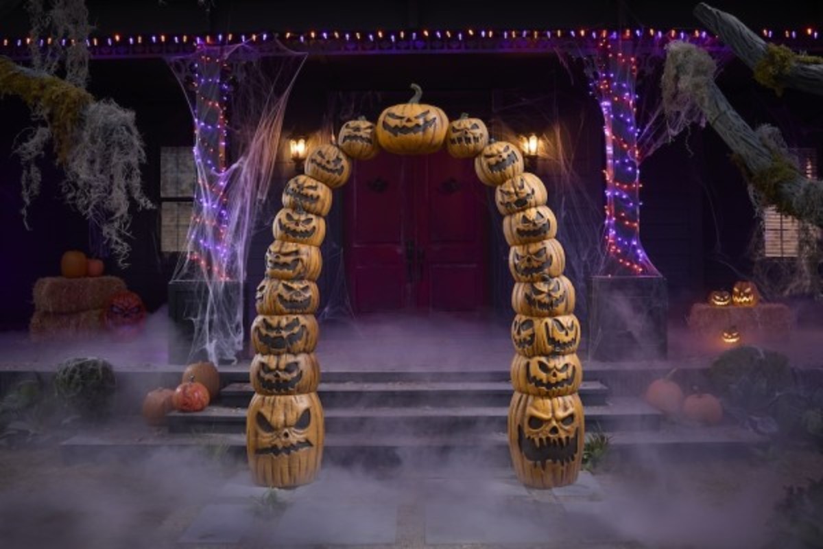 Home Depot's 2024 Halloween Decorations Collection Is Here - Parade Home & Garden
