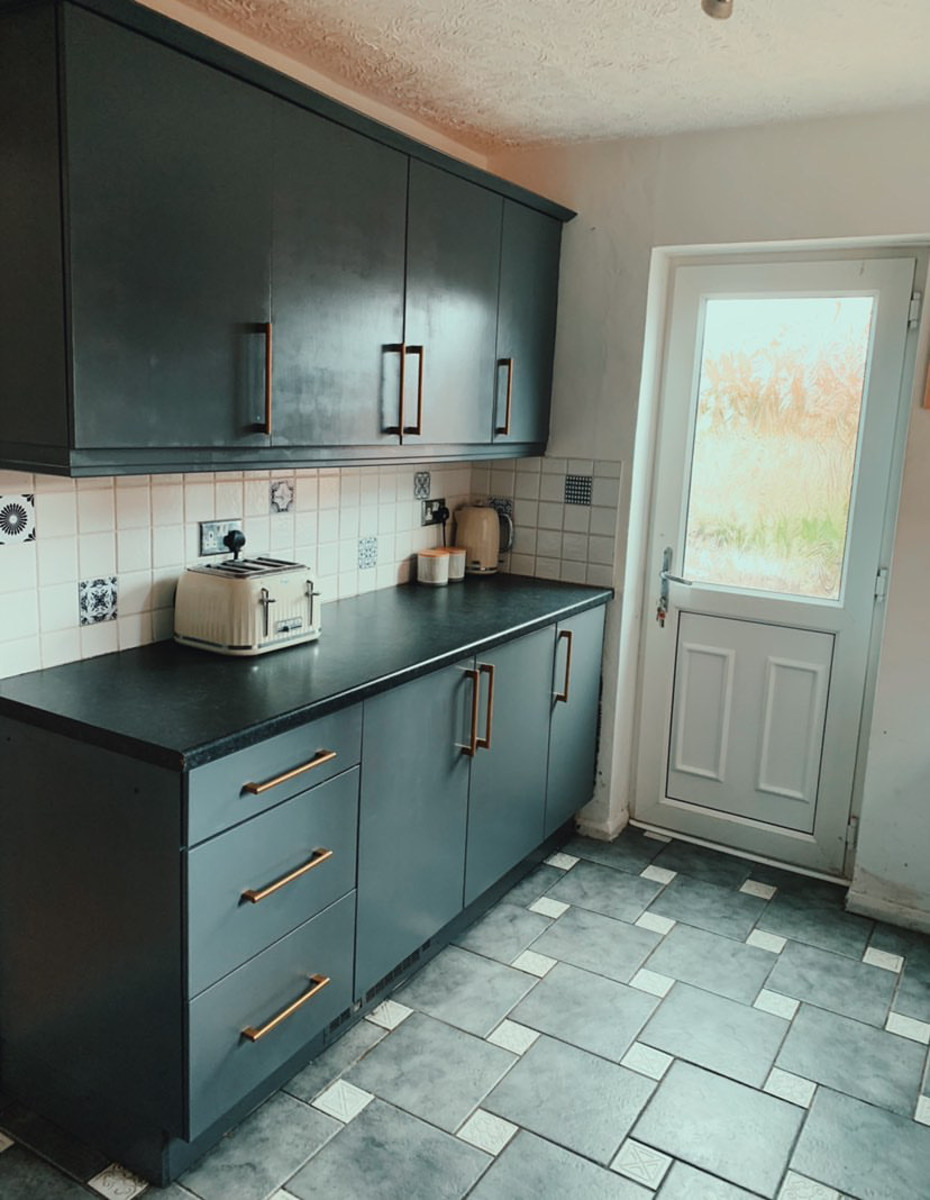 25 Kitchen Renos Under $5K—Cheap Kitchen Renovation Ideas - Parade Home ...