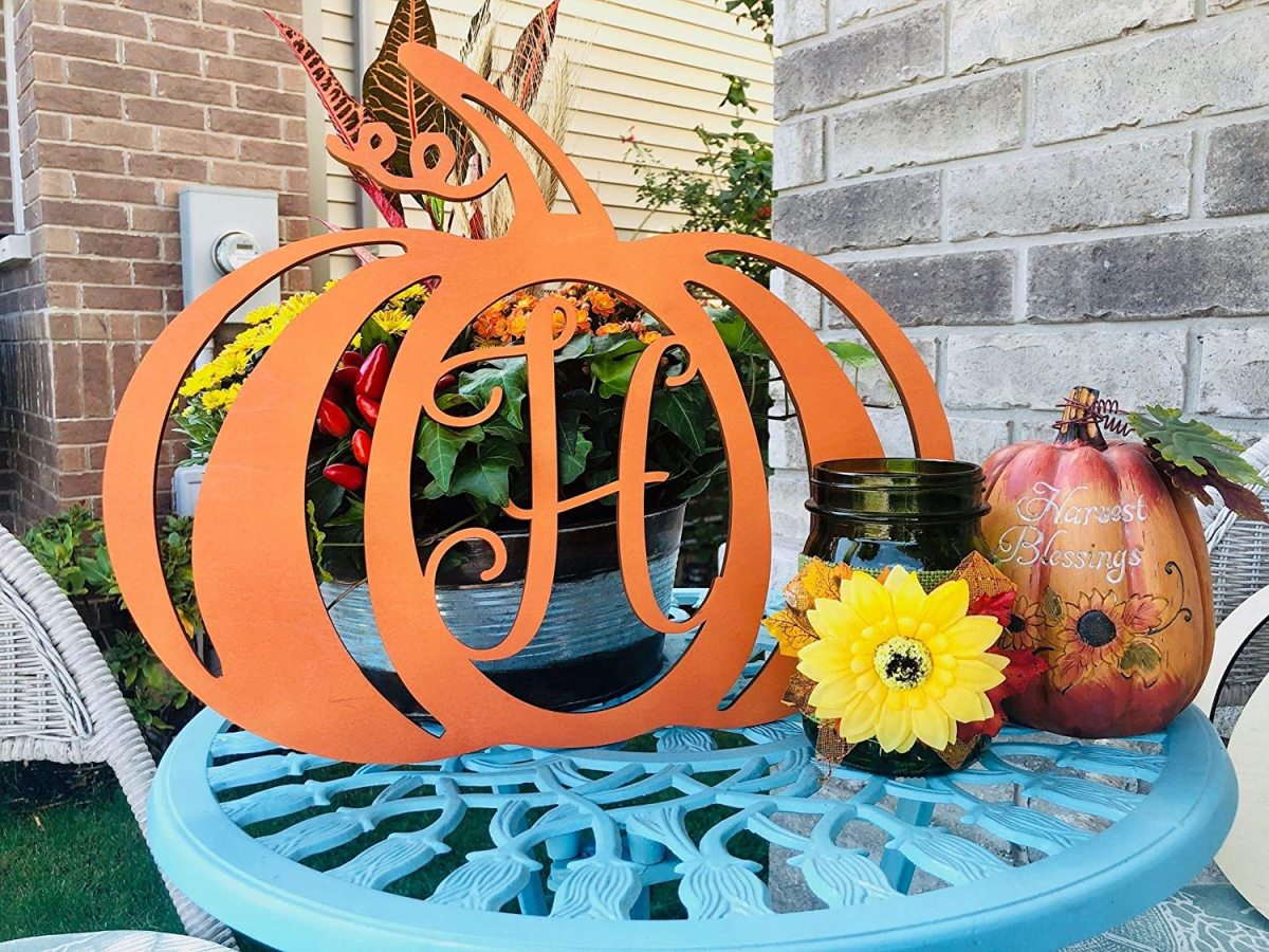 21 Fall Door Decorations - Parade Home & Garden