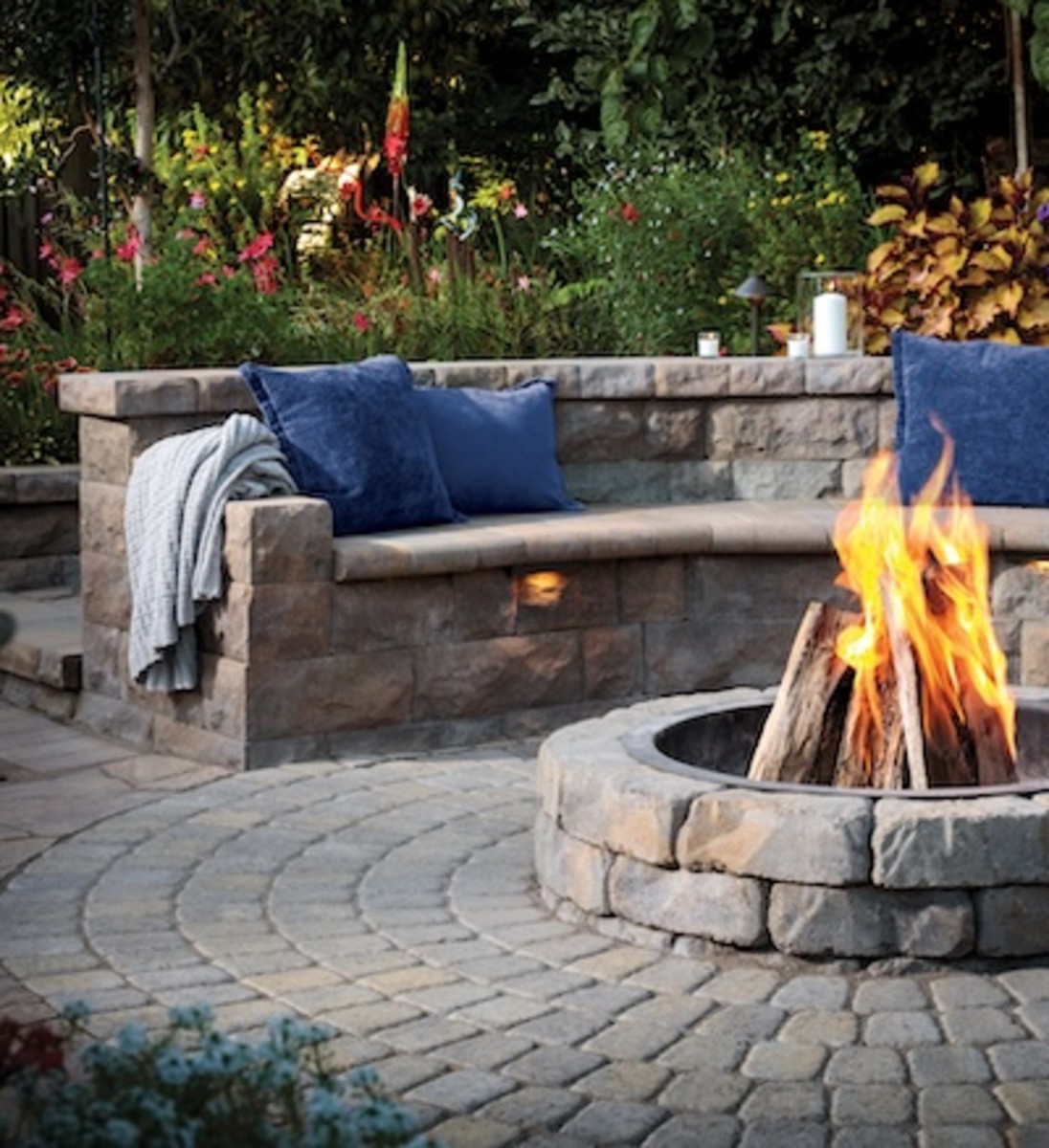 35 Fire Pit Ideas to Update Your Outdoor Space - Parade Home & Garden