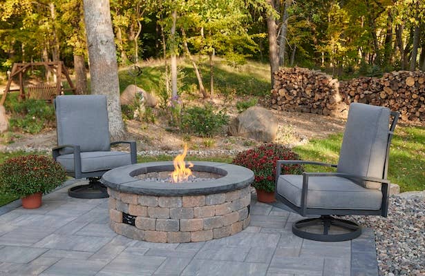 35 Fire Pit Ideas to Update Your Outdoor Space - Parade Home & Garden