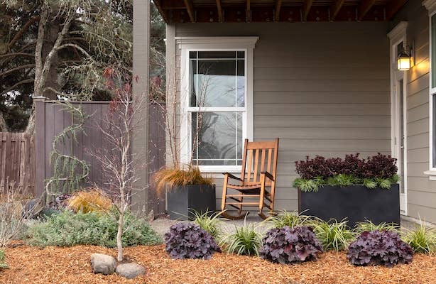45 Small Garden Ideas (With Expert Tips, Photos) - Parade Home & Garden