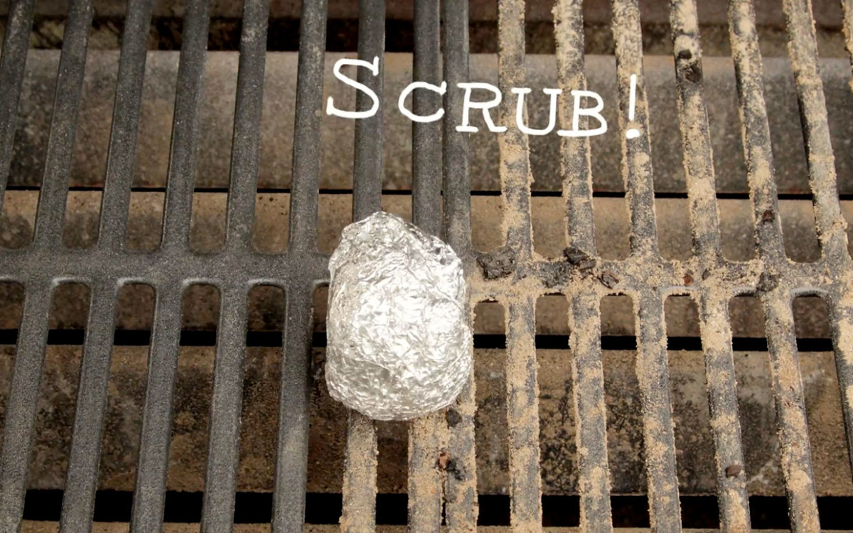 No Brush? No Problem. Try this Nifty Grill Cleaning Trick - Parade Home ...