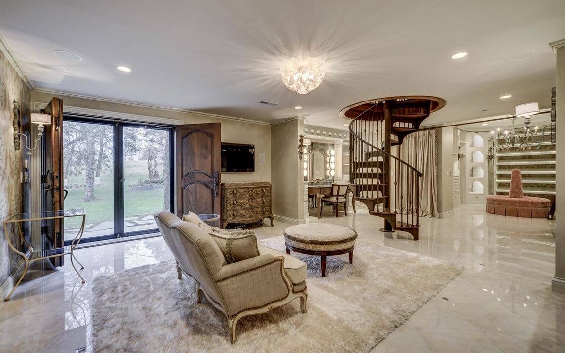 Carrie Underwood Is Selling Her Gorgeous Tennessee Home — Carrie ...