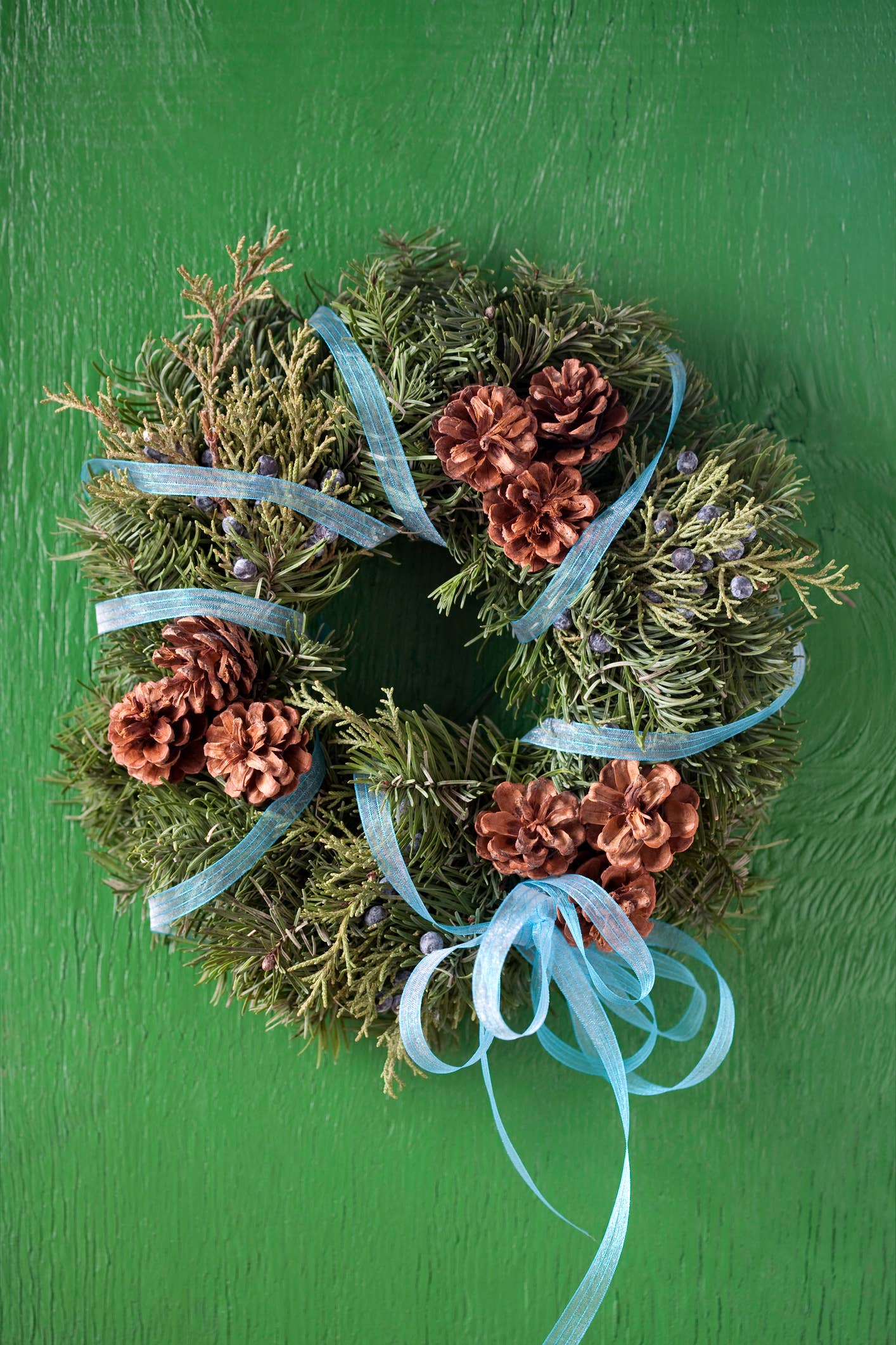 50 Creative Christmas Wreath Ideas for Your Holiday Home Décor - Parade ...