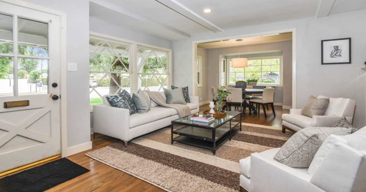 See Inside: The Young Sheldon Home for Sale for $1,185,000 - Parade ...