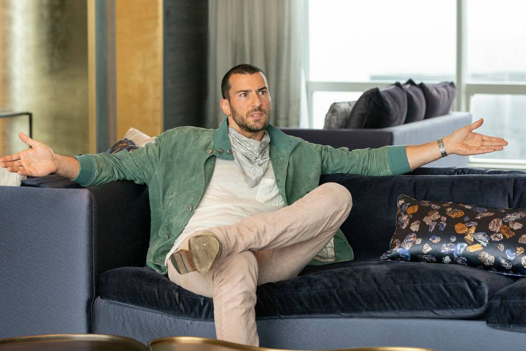 Who is Steve Gold? Everything You Need to Know About Netflix’s Selling ...
