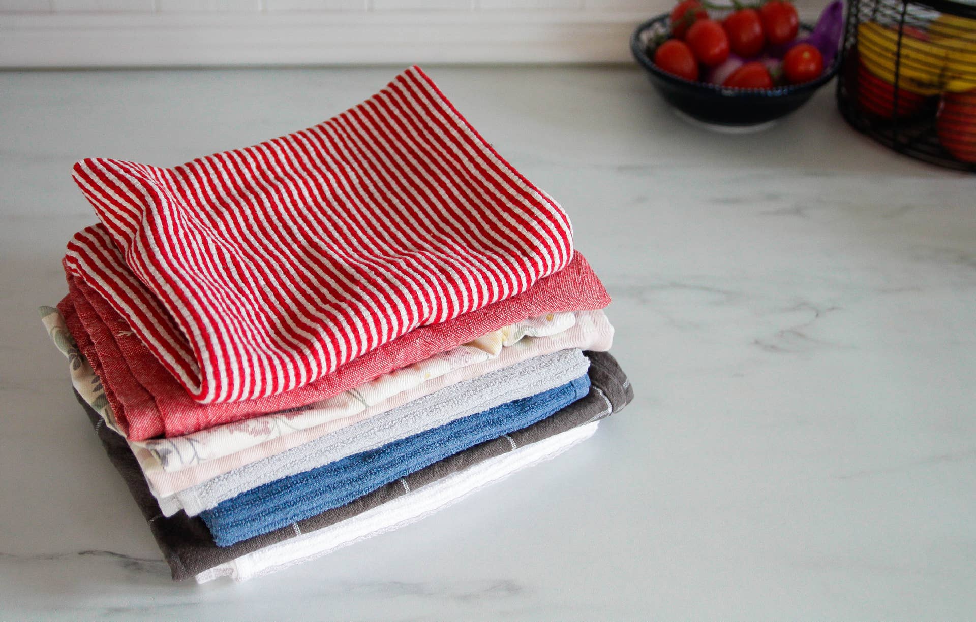 Clever Kitchen Towel Folding Hack Is Trending for Good Reason - Parade ...