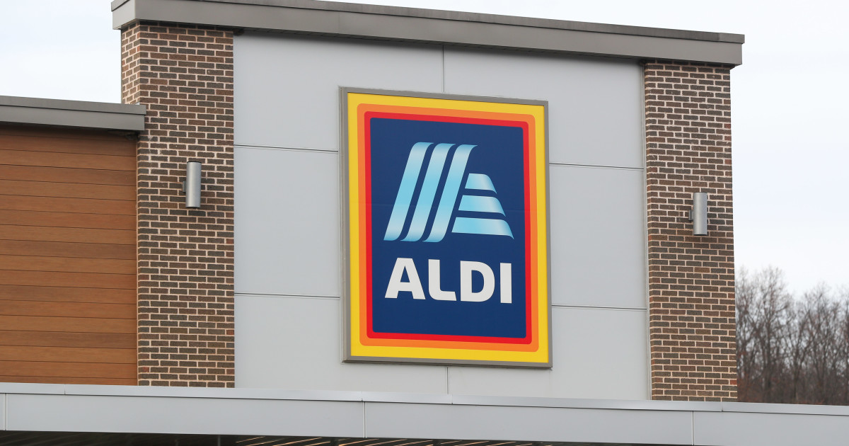 Aldi Is Selling a 10-Tier Shoe Rack for $17 and Everyone Loves It ...