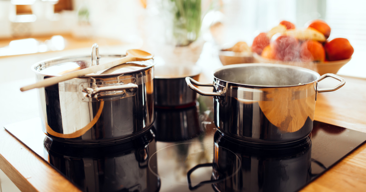 Quince 5-Ply Stainless Steel 10-Piece Cookware Set: A Review - Parade ...