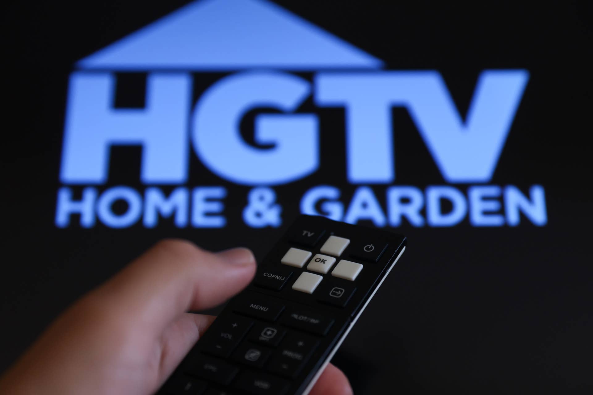 HGTV’s New Show 'Neighborhood Watch' Is Comedy Gold–Watch a Sneak Peek ...