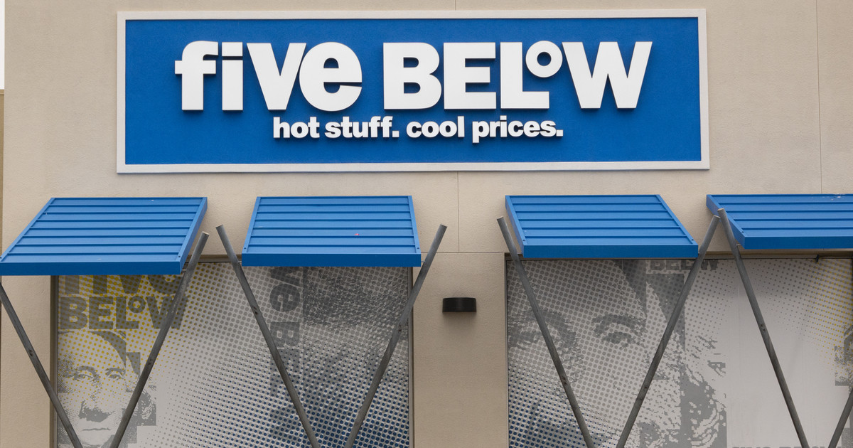 Five Below's Inflatable Projector Screen Is Perfect Summer Buy - Parade ...
