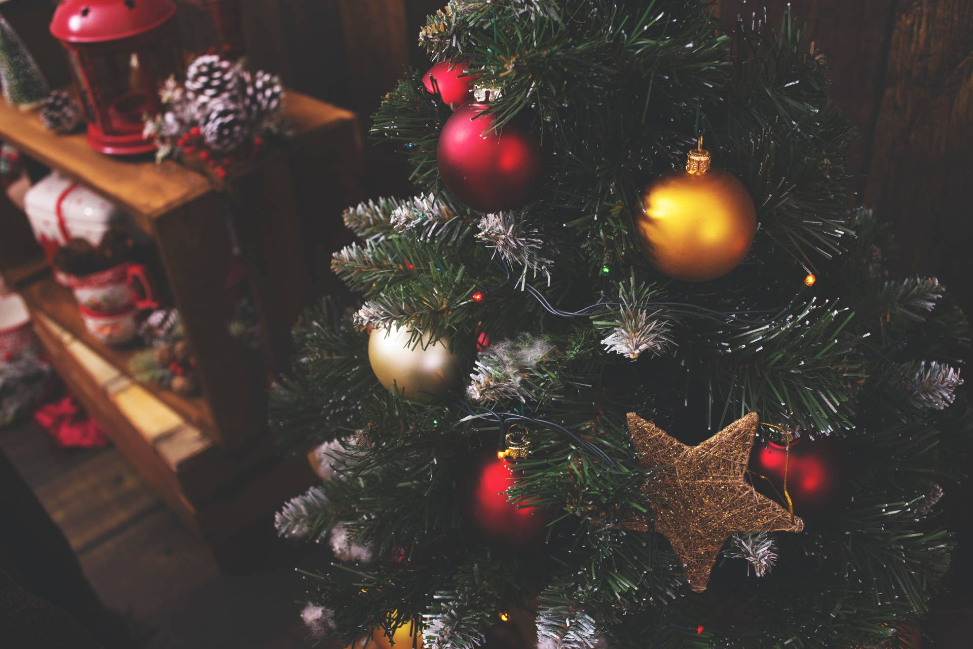 Can't Get Your Hands on Home Depot's Viral Christmas Tree? Walmart's ...