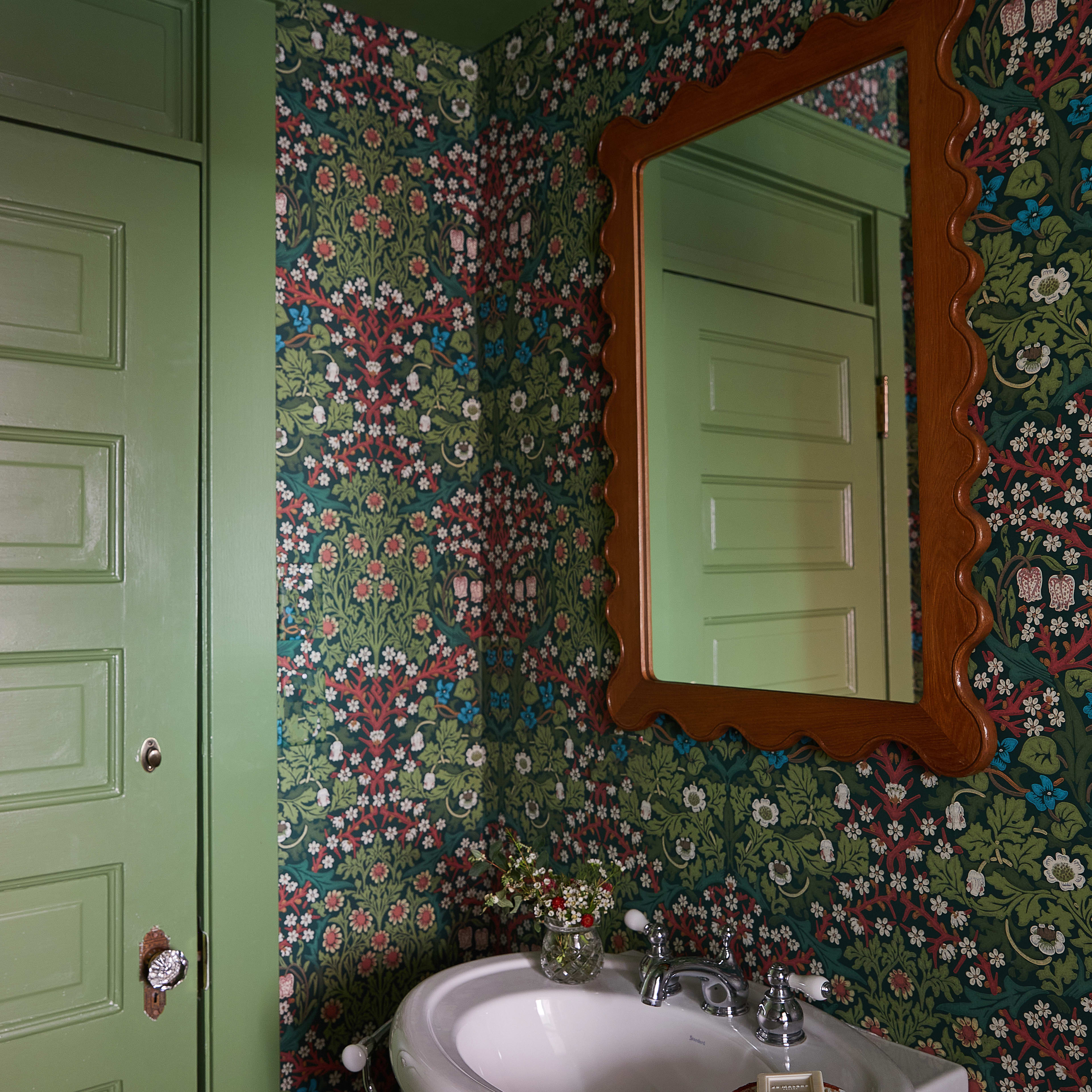 Who Is Brandi Marshall? Career, Family, and Her Role on Selling the OC ...