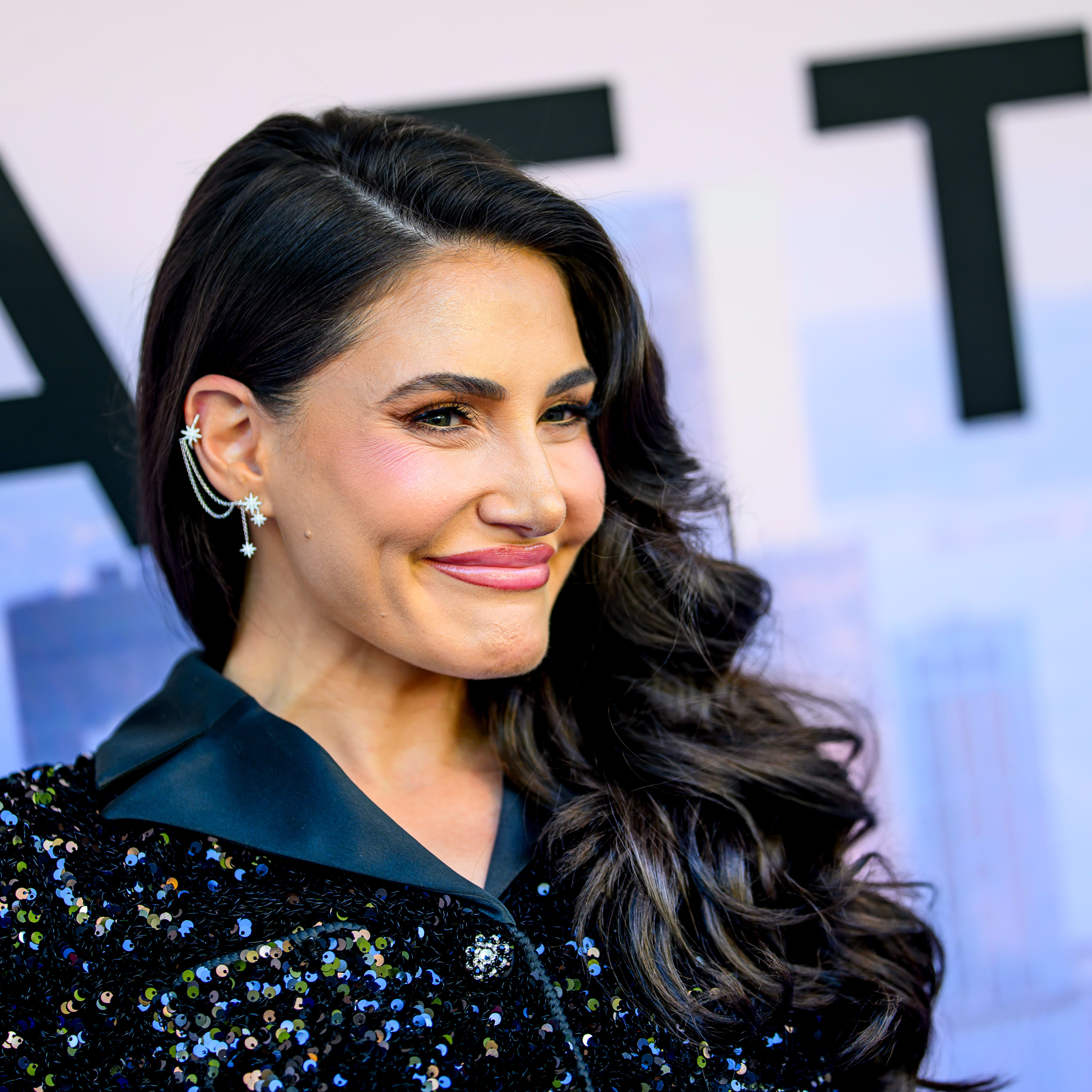 Austin Victoria: Selling the OC Star’s Net Worth, Wife, and Career - Parade Home & Garden