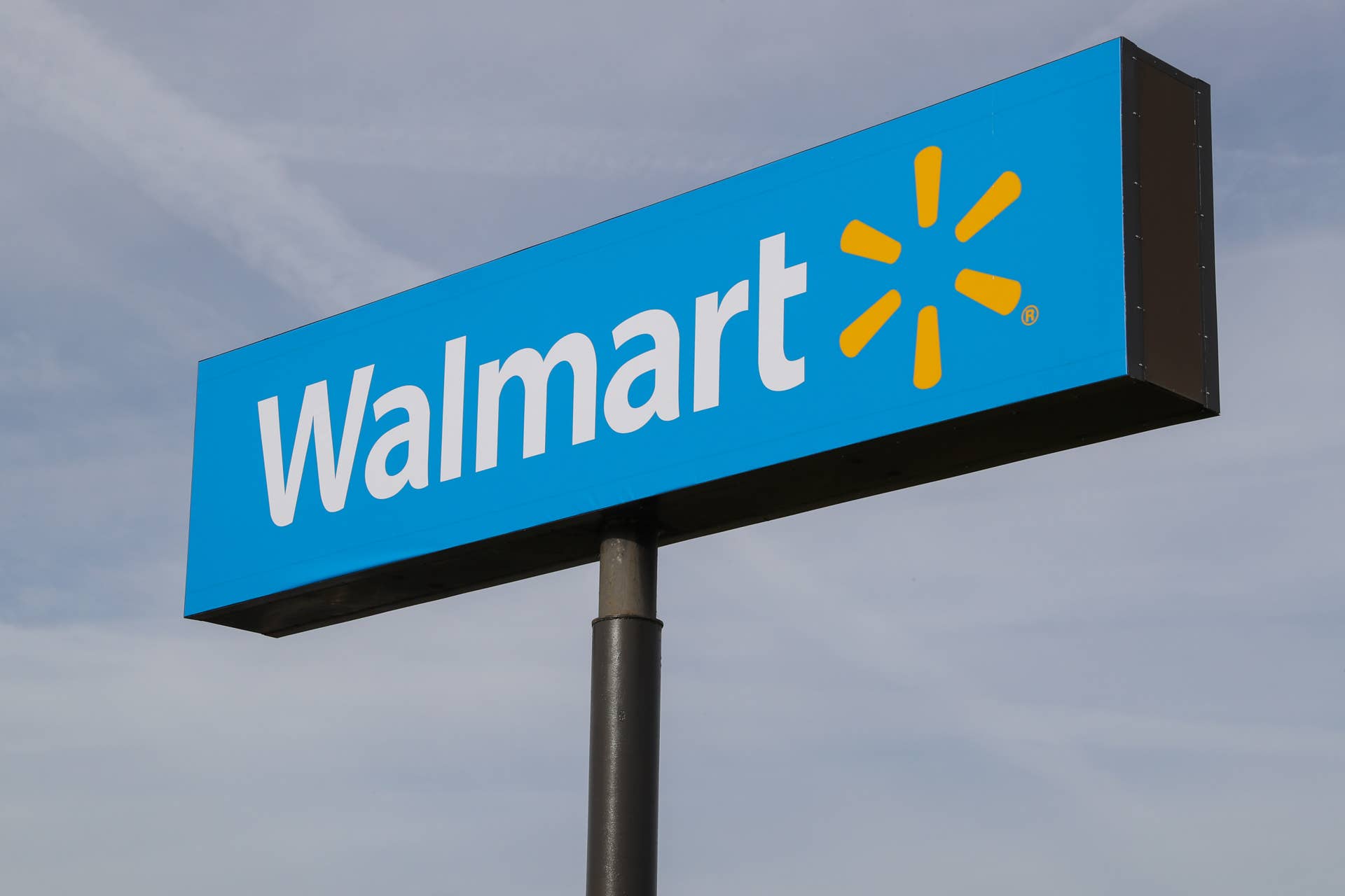The Pioneer Woman’s Stunning New Barware Line at Walmart - Parade Home ...