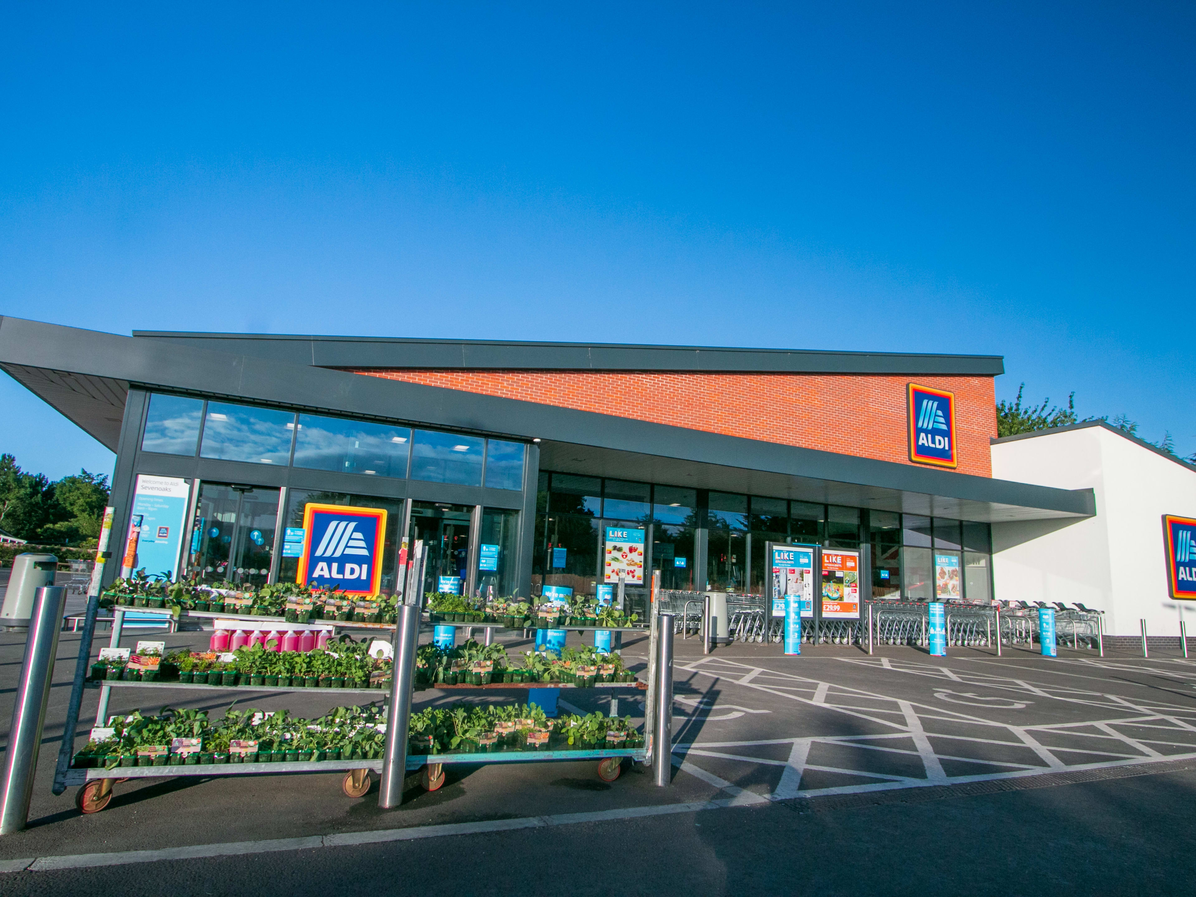 ALDI's New Floral-Themed Finds Are Serving Major 'Anthropologie' Vibes ...