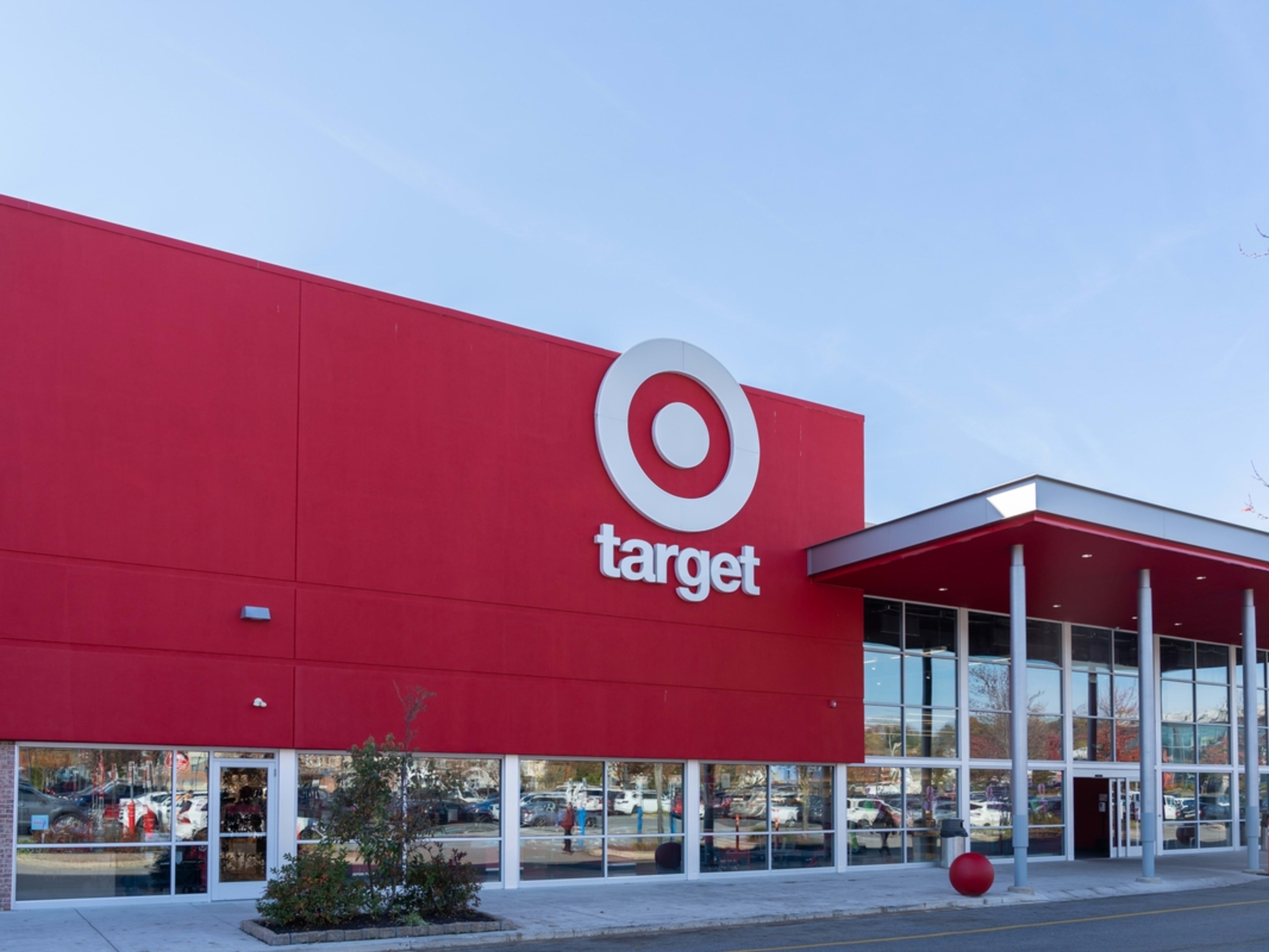 Target Shoppers 'Love' This $60 Gaming Chair - Parade Home & Garden