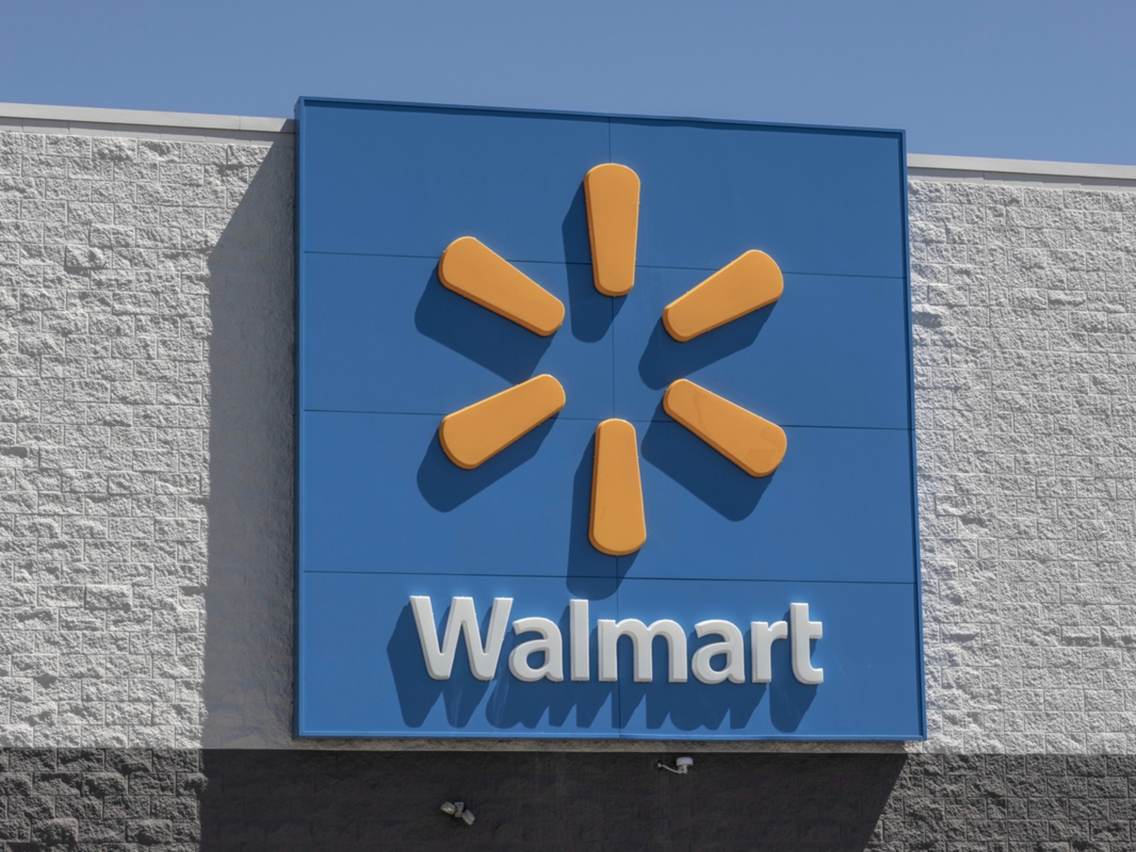 Walmart's Got 2-for-$15 Slow Cookers On Sale And They're a Lifesaver ...