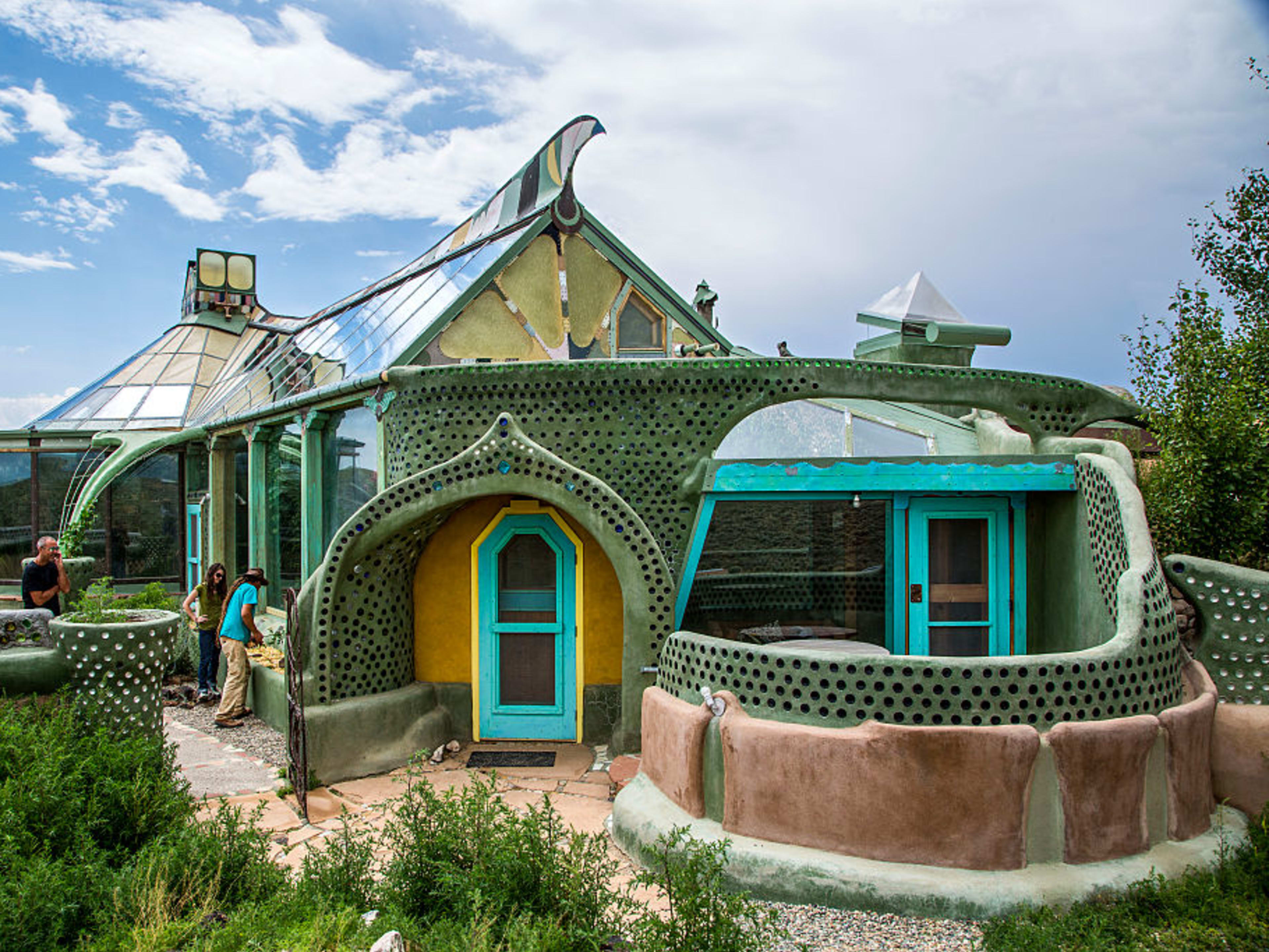 Earthship Homes: Cost, Characteristics, Pros and Cons