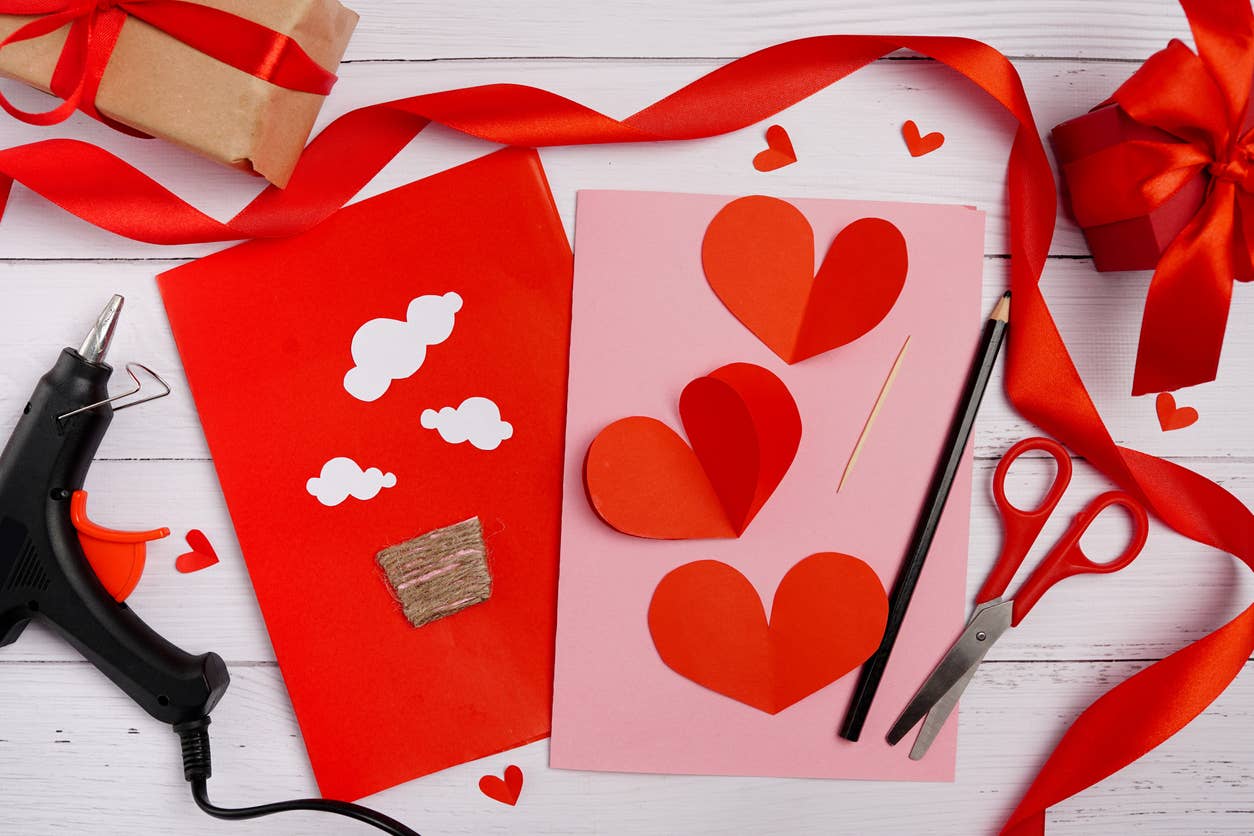 38 Easy and Fun Valentine's Day Crafts To Keep Your Kids Occupied ...
