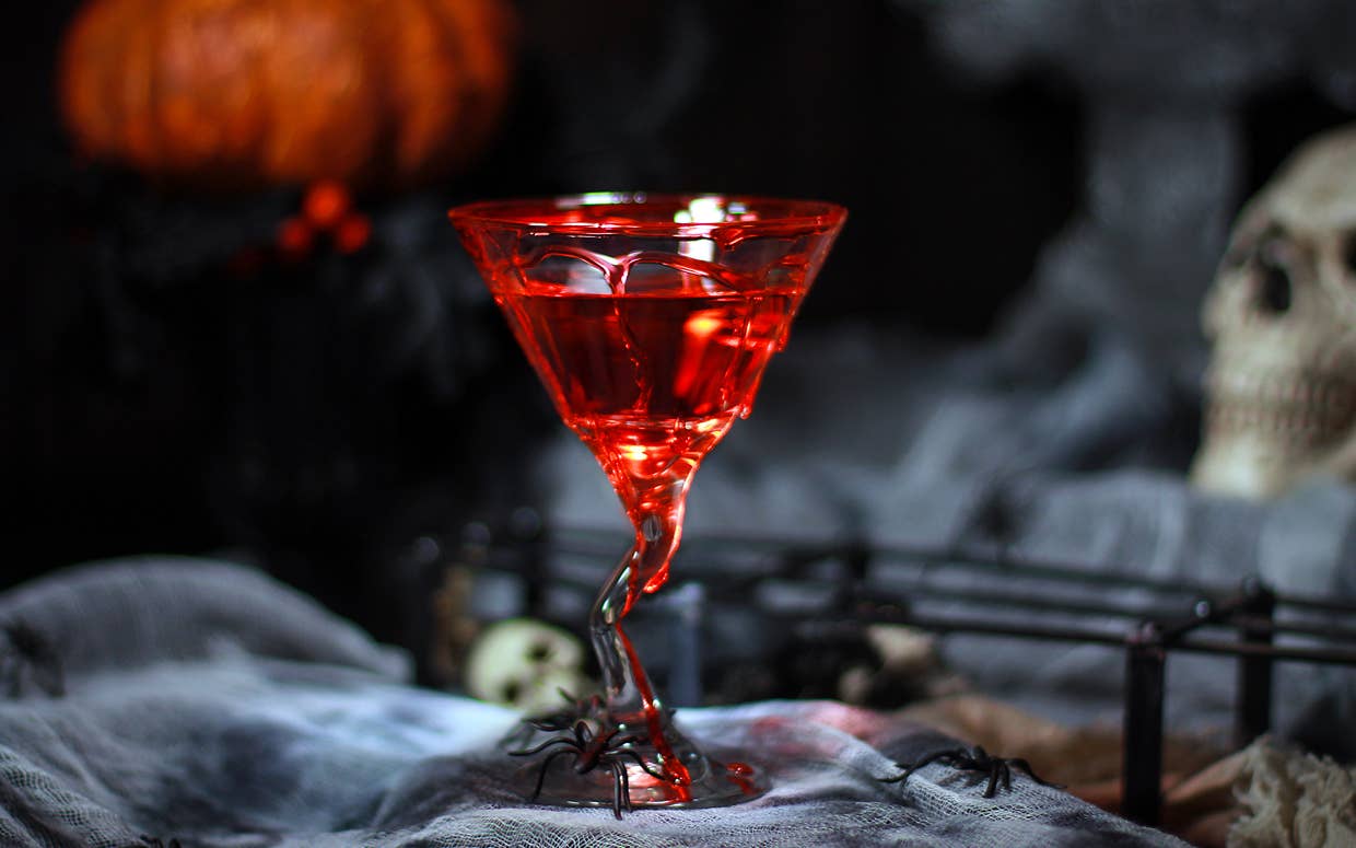 How to Create 'Blood' Dripping Vampire Glasses