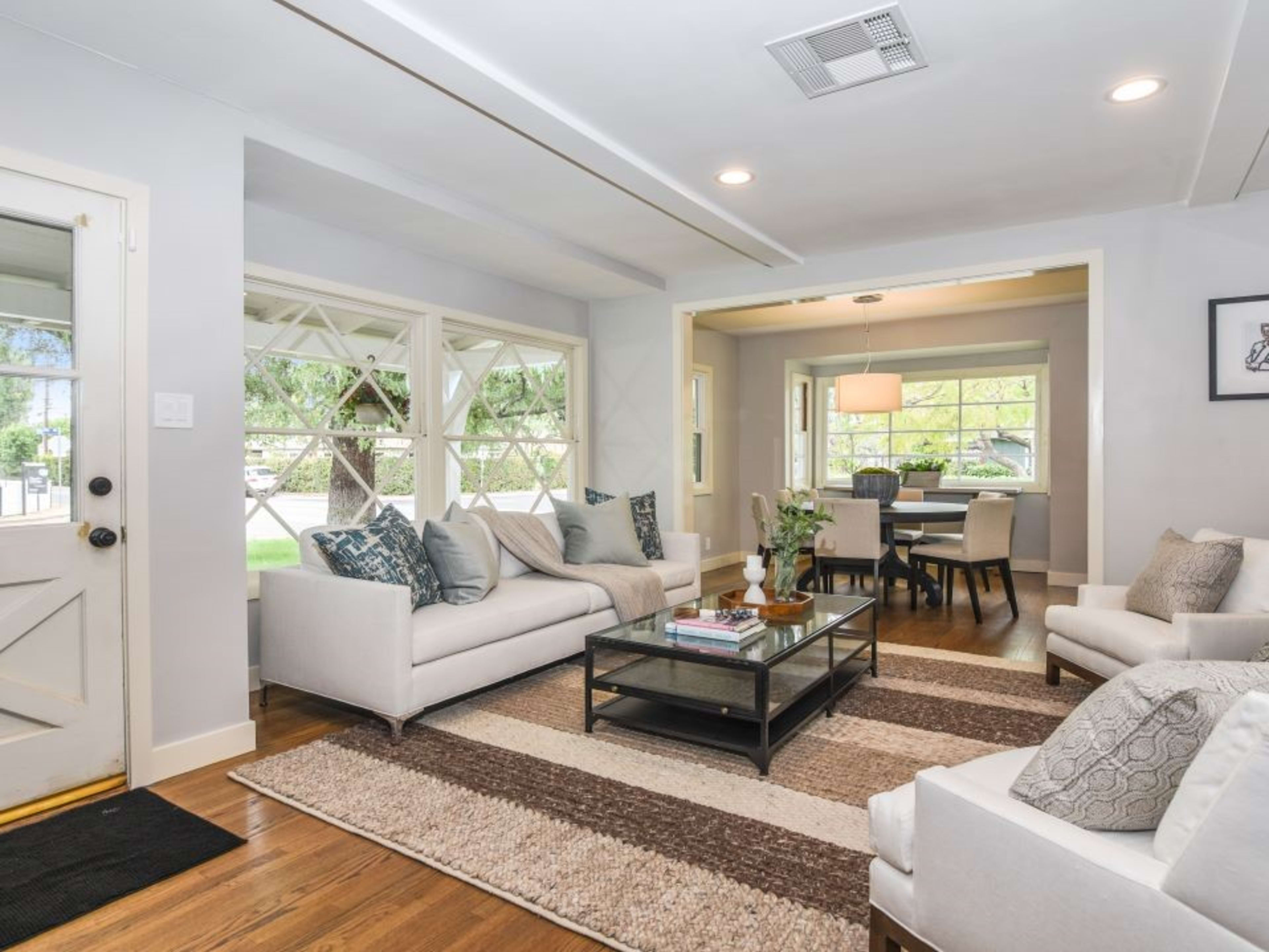 See Inside: The Young Sheldon Home for Sale for $1,185,000