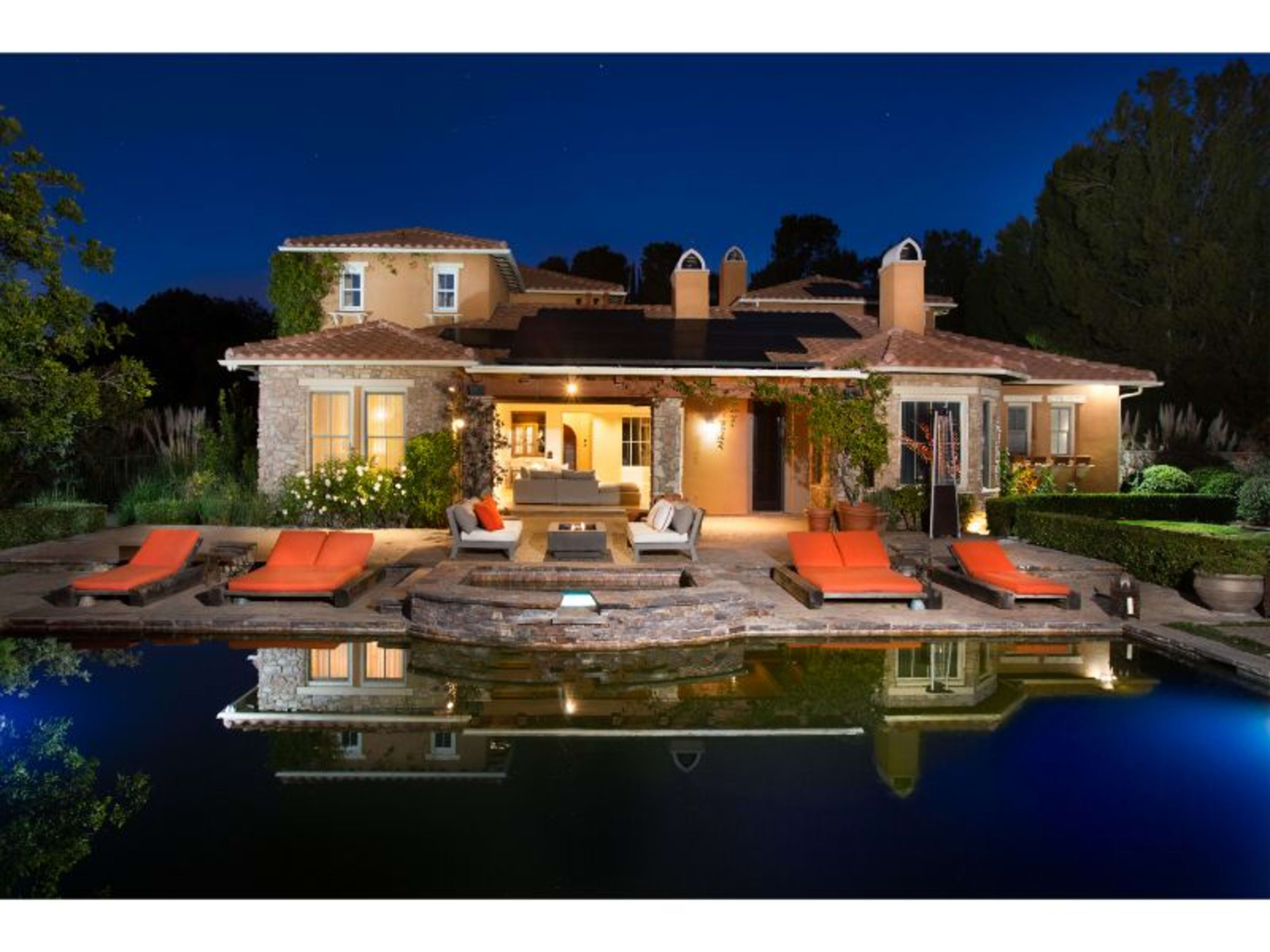 Selena Gomez House Inside