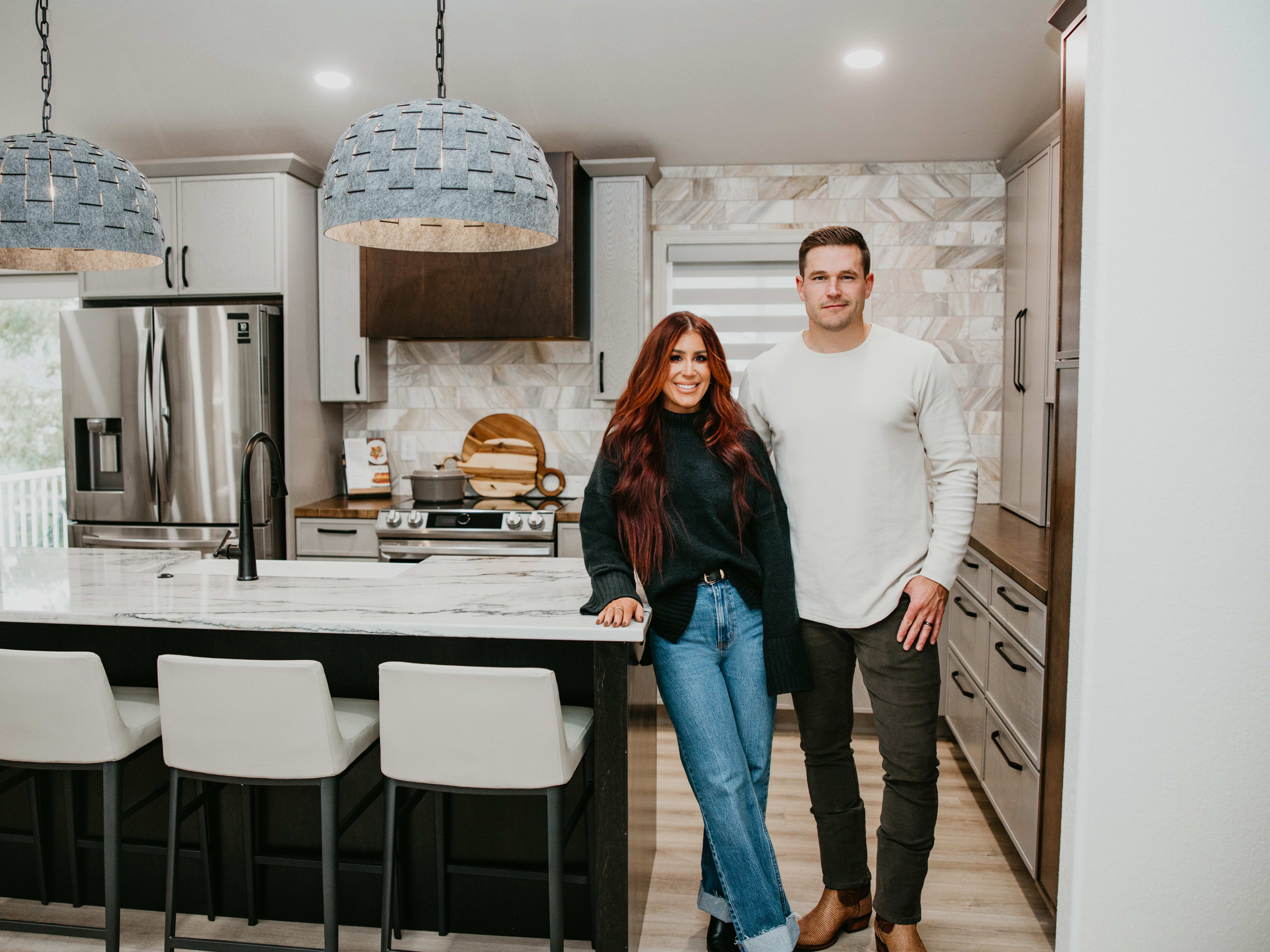 Chelsea & Cole DeBoer: Design Trends That Decrease Home Value - Parade ...