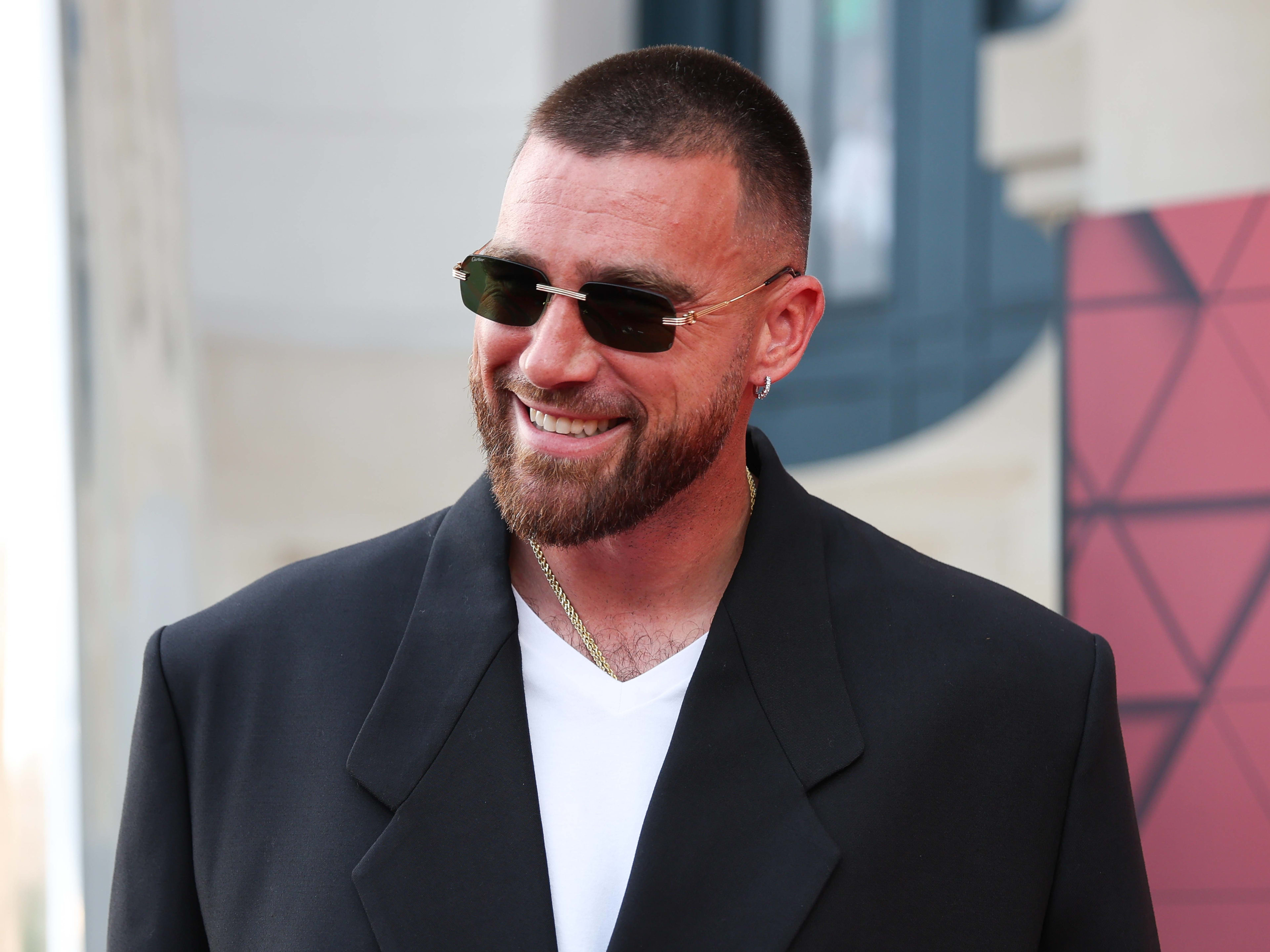 Travis Kelce Reportedly Buys Lavish Mansion for 'Privacy' Amid Taylor ...