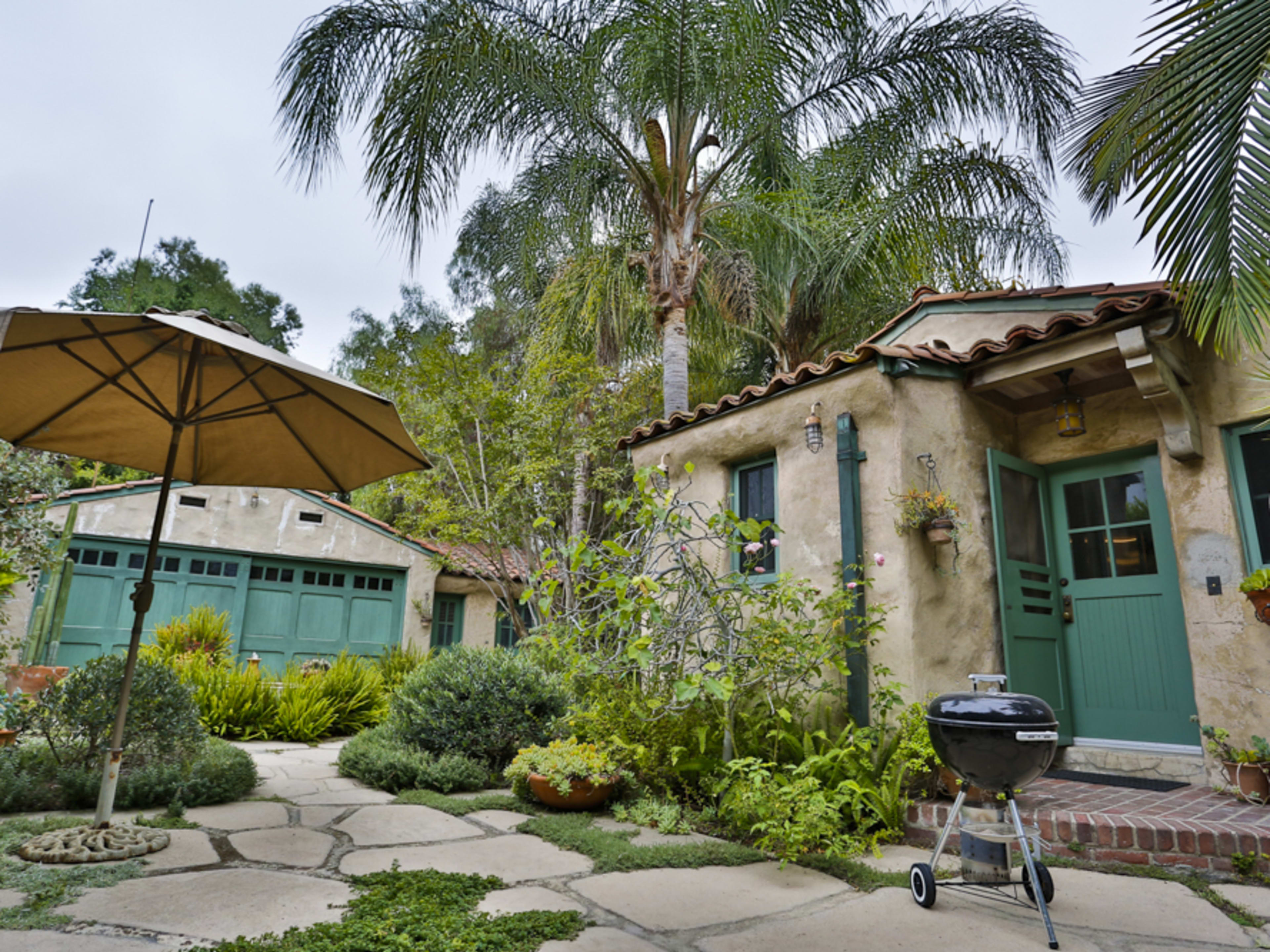 Sacramento Low Maintenance Front Yard Landscaping Front Yard Landscape