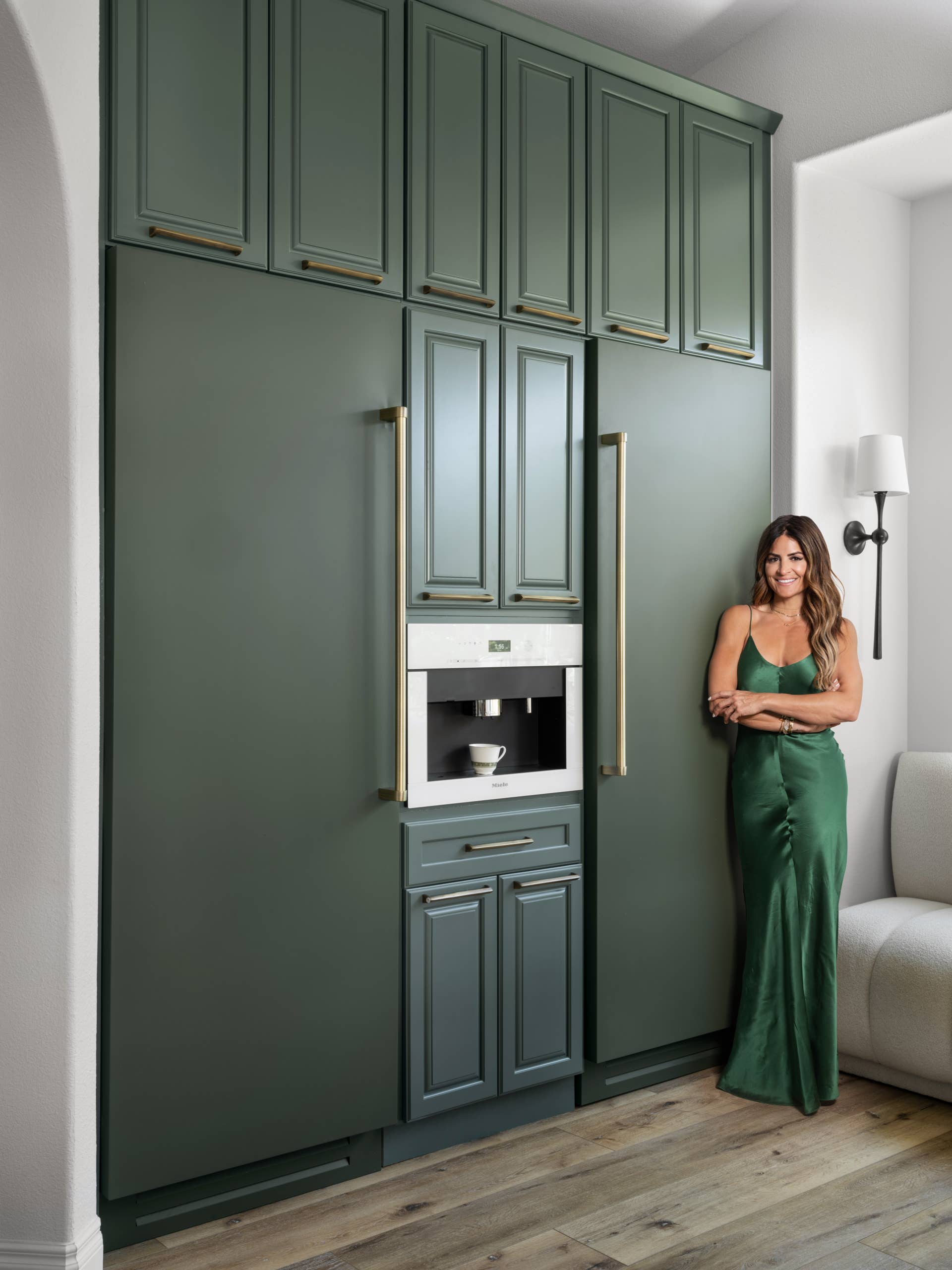 Alison Victoria Takes Us On An Exclusive Tour of Her Jaw-Dropping Las ...