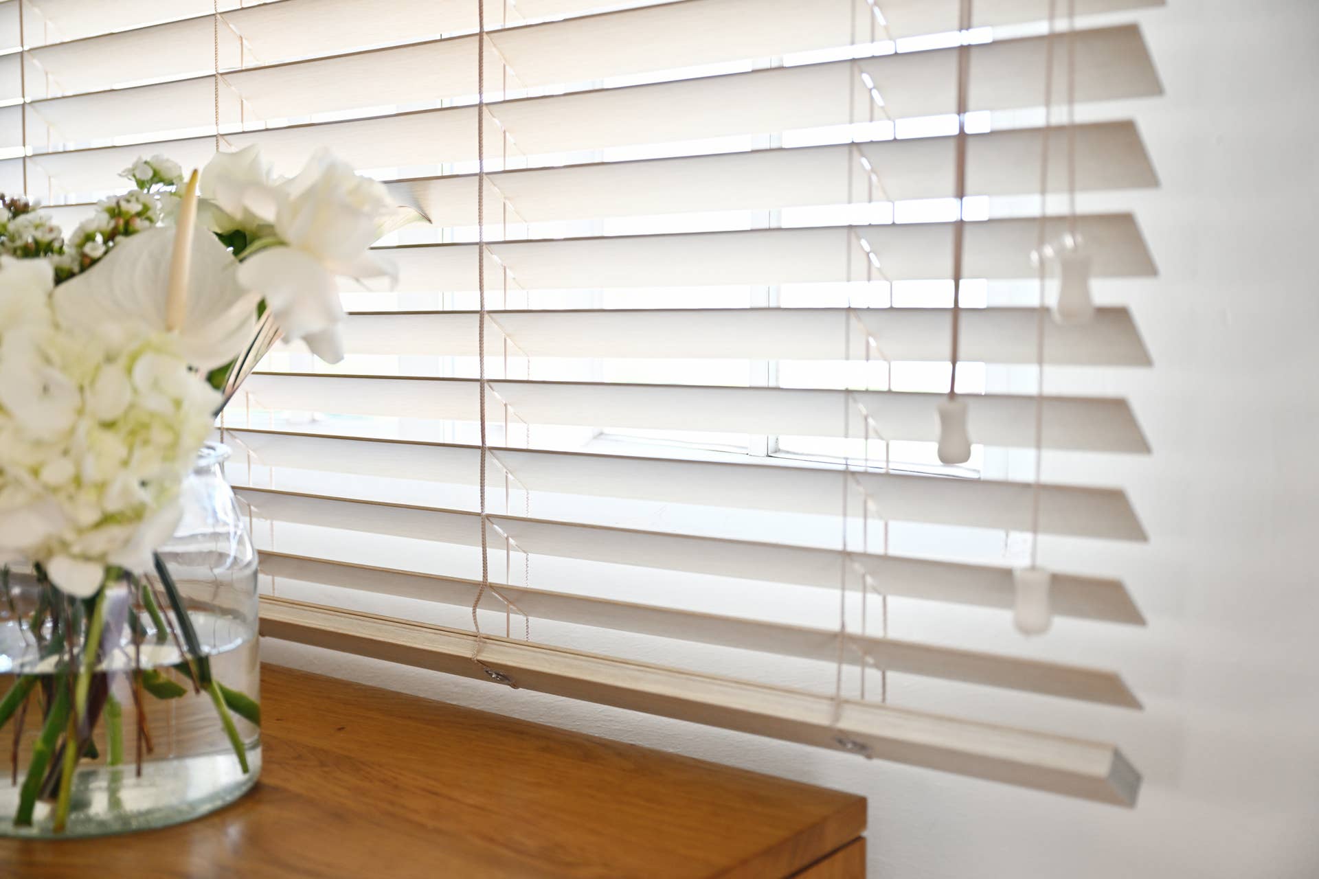 This Dollar Tree Hack Is The Best Way To Clean Your Blinds - Parade ...