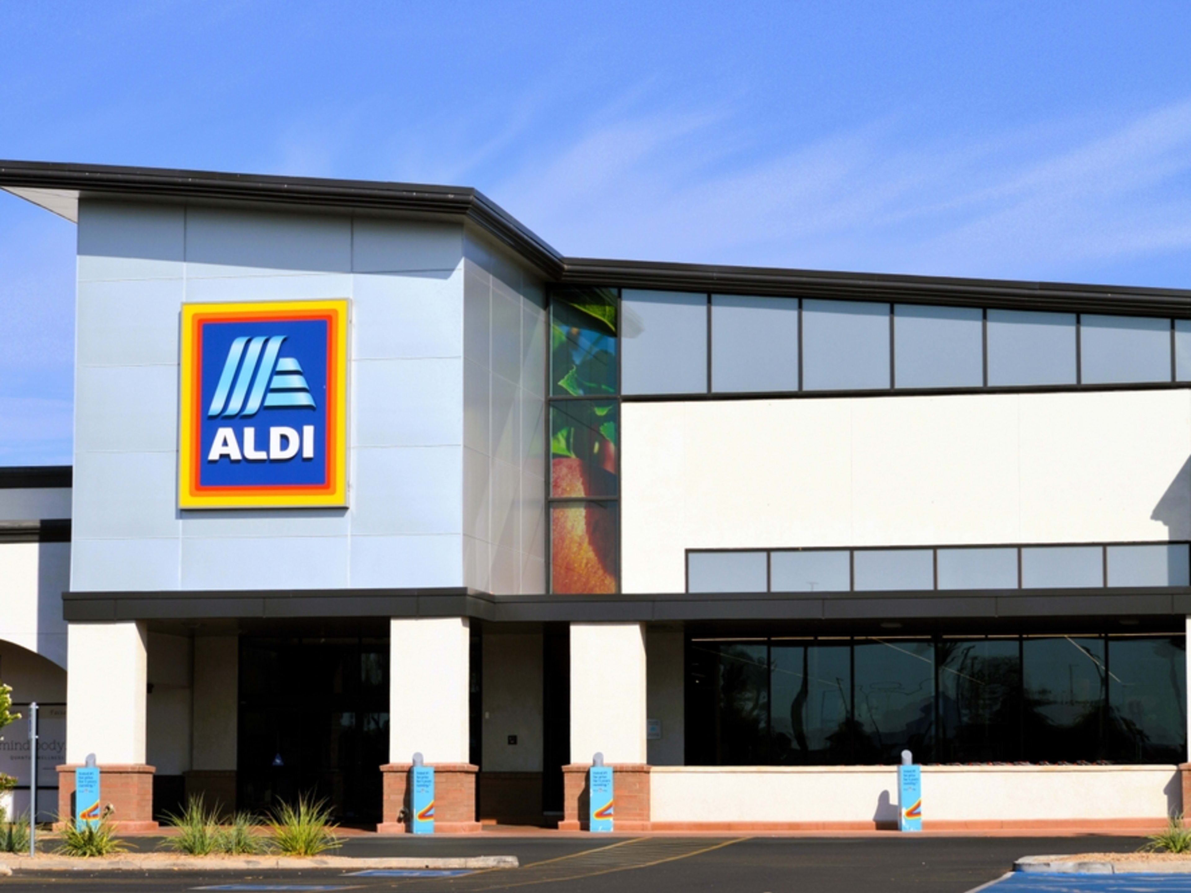 ALDI's New 'Aisle of Shame' Merch Has Shoppers Going Wild - Parade Home ...