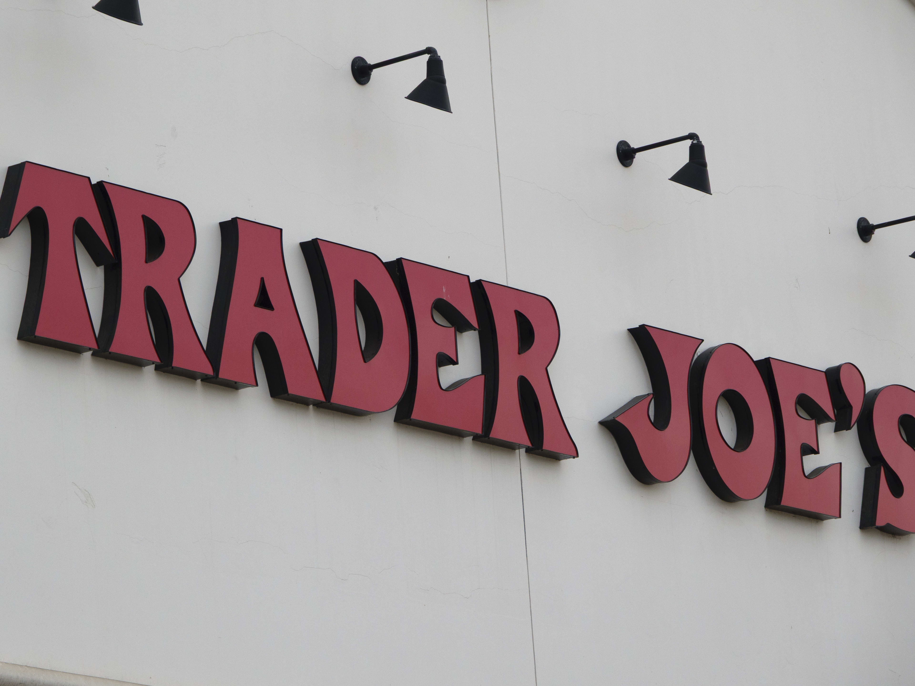 Trader Joe's Popular Tomato Leaf Candle Is Finally Back