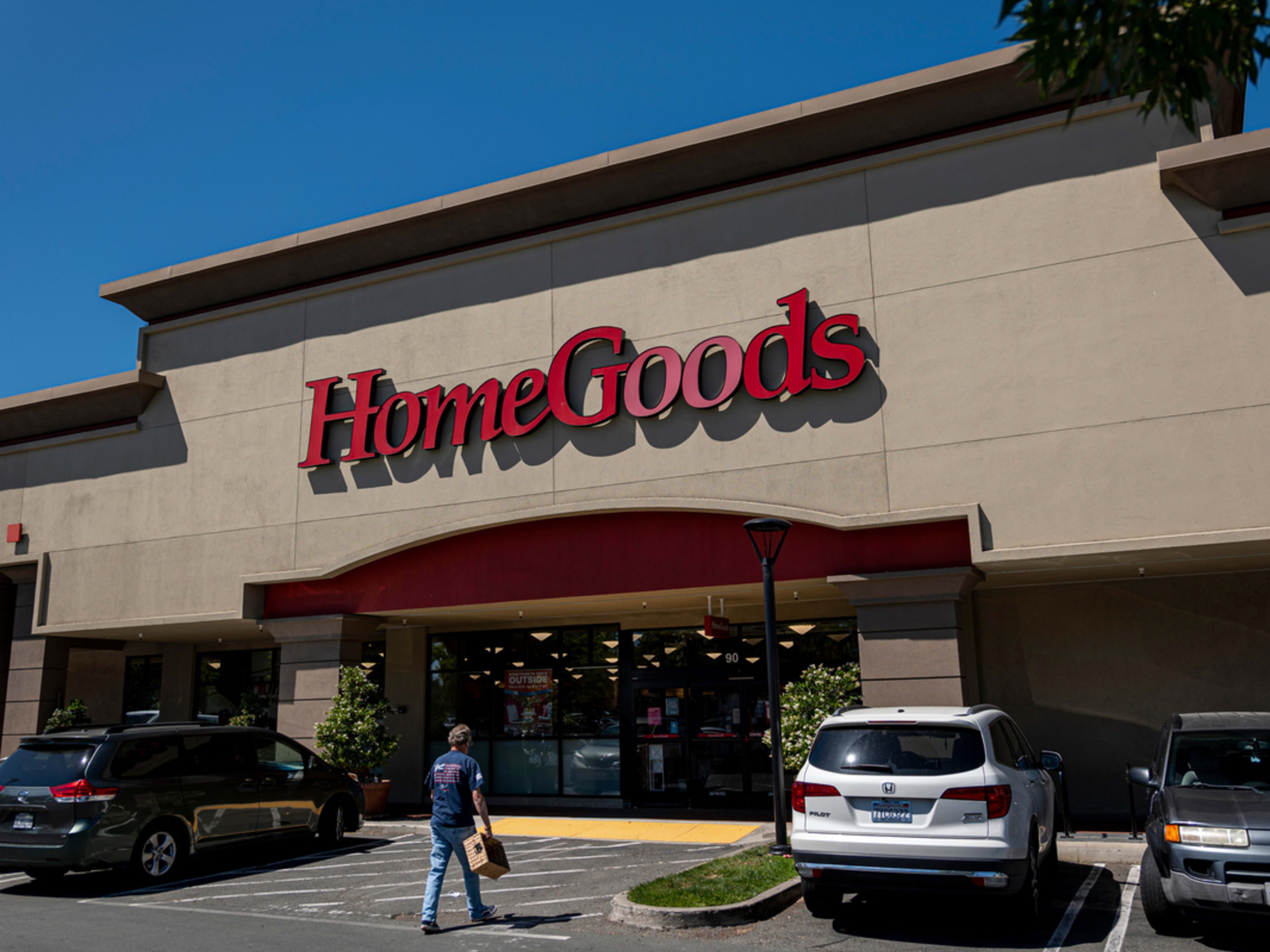 HomeGoods' Picnic Blankets Are the Perfect Find for Summer - Parade ...