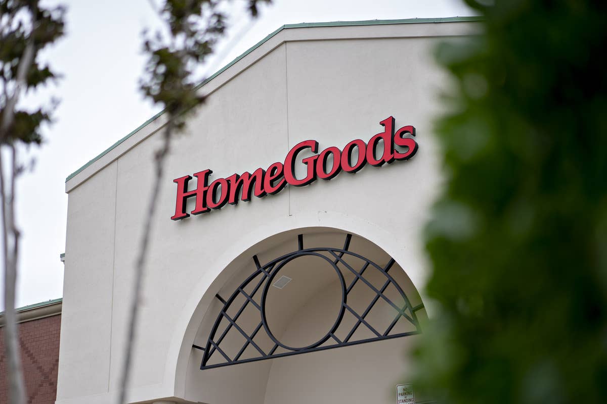 HomeGoods Is Selling Le Creuset Finds and They're Perfect - Parade Home ...