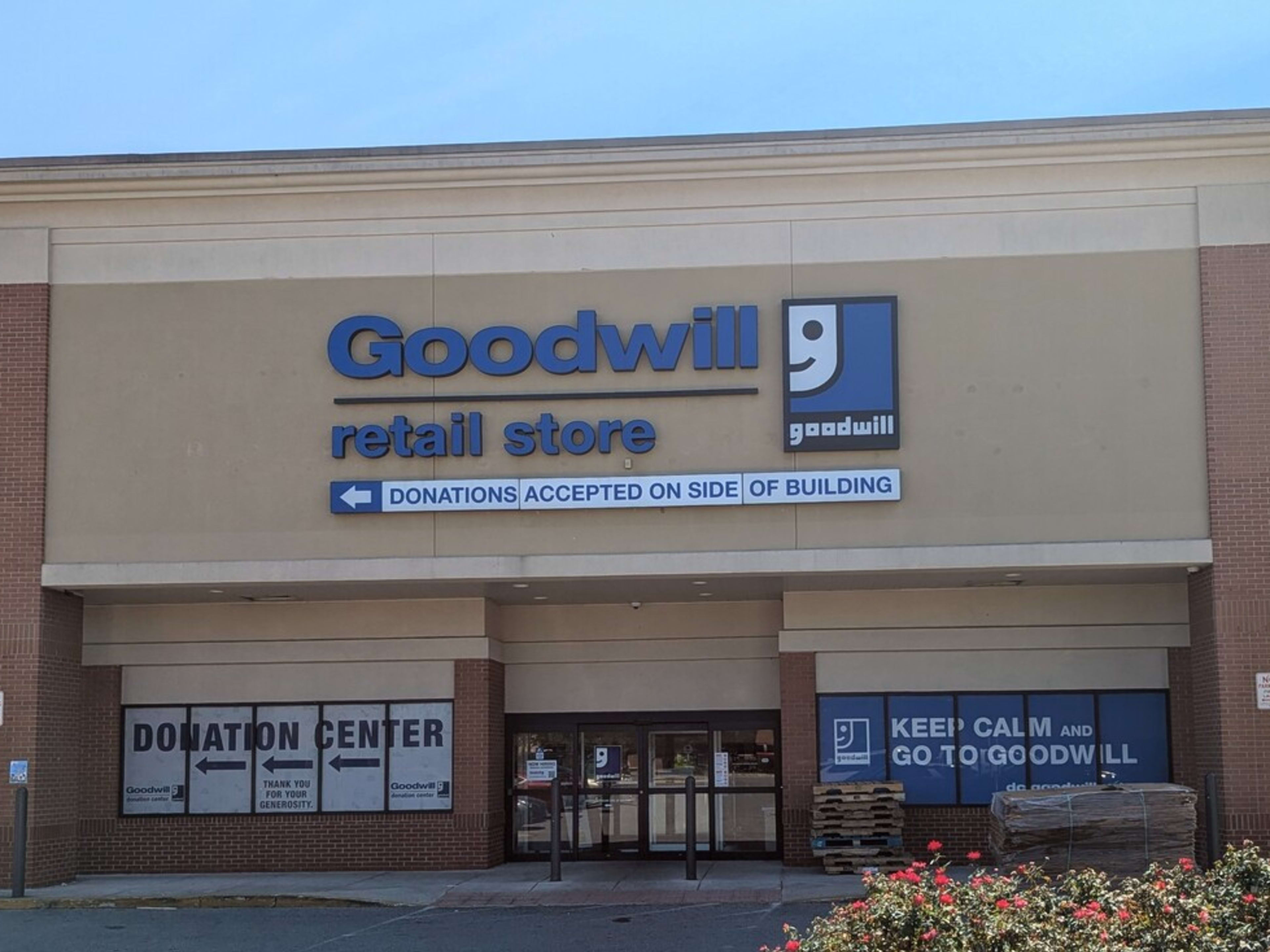 Is Goodwill Open on Memorial Day? 2025 Holiday Hours - Parade Home & Garden