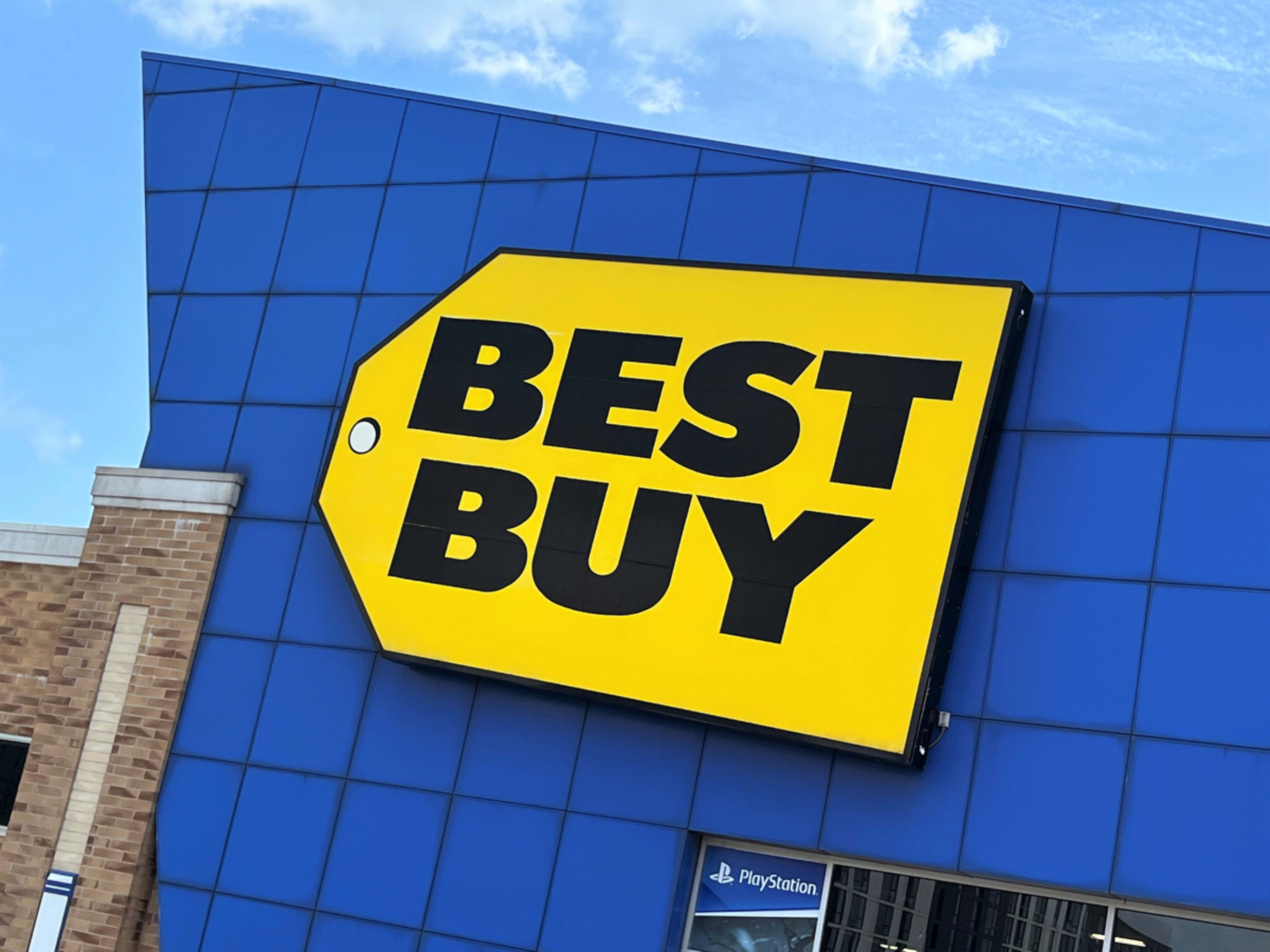 Is Best Buy Open On Memorial Day? 2025 Holiday Hours - Parade Home & Garden